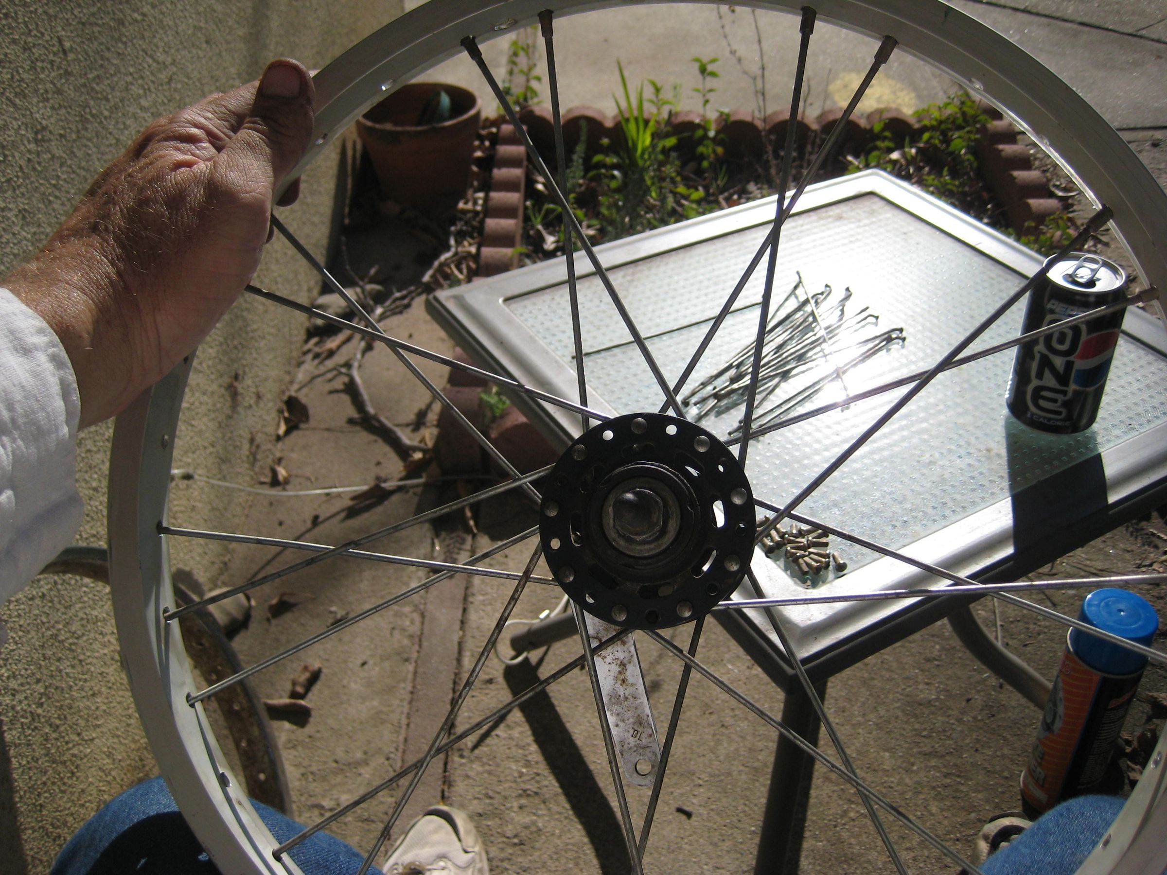 Build Your First Bike Wheel! : 9 Steps (with Pictures) - Instructables