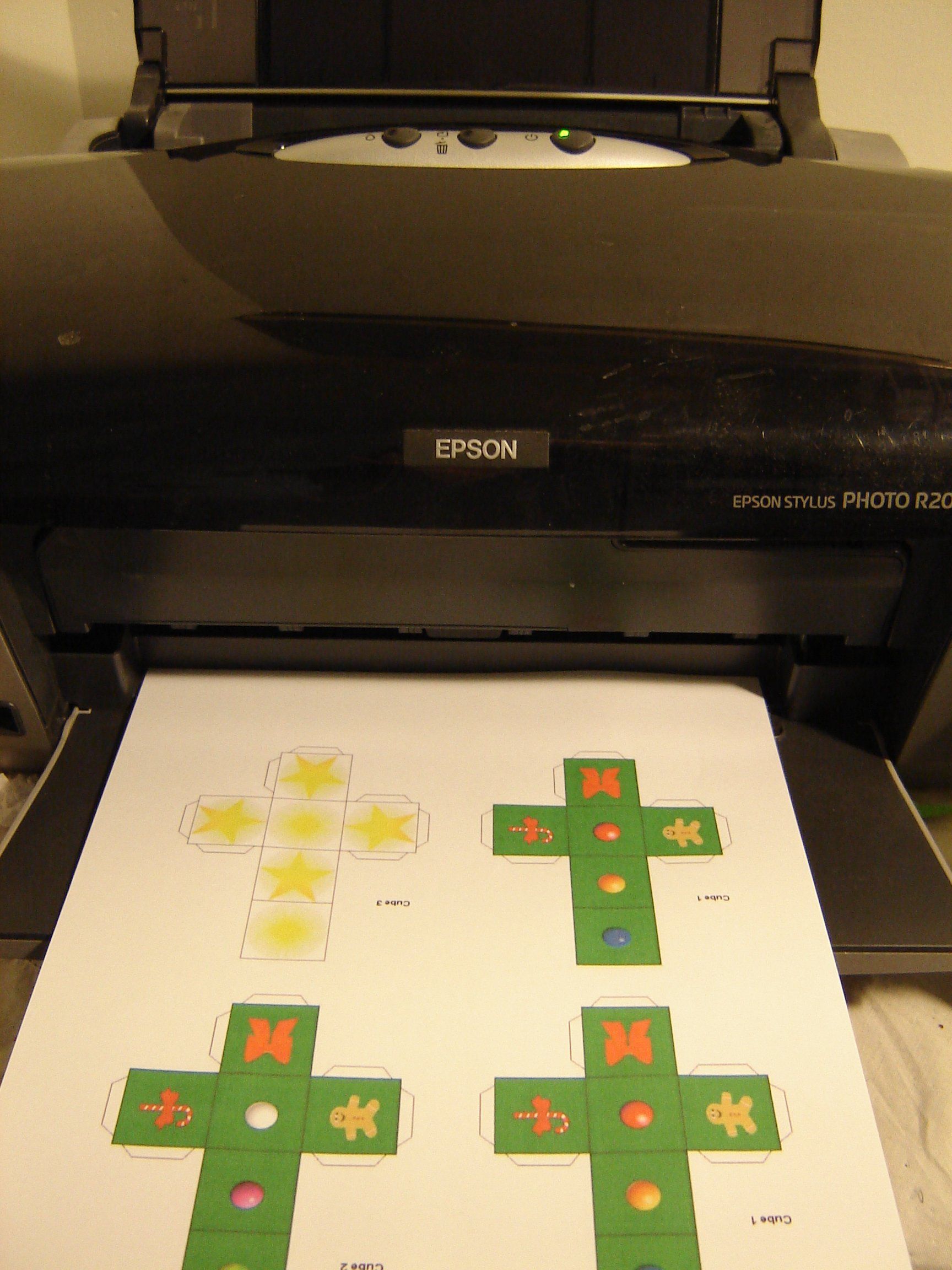 Mini Paper Cube Christmas Tree : 6 Steps - Instructables