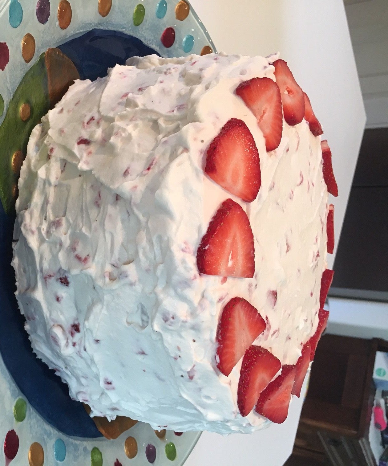 Vanilla Cake With Strawberry Whipped Cream Frosting 13 Steps With Pictures Instructables