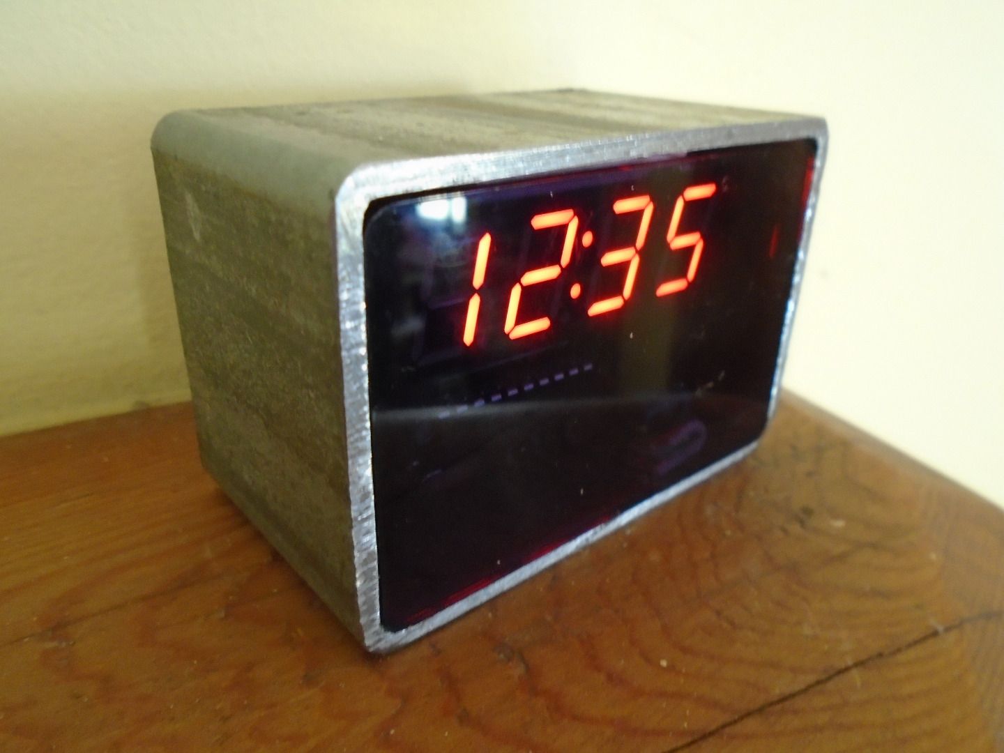 Bomb Proof Clock : 15 Steps (with Pictures) - Instructables