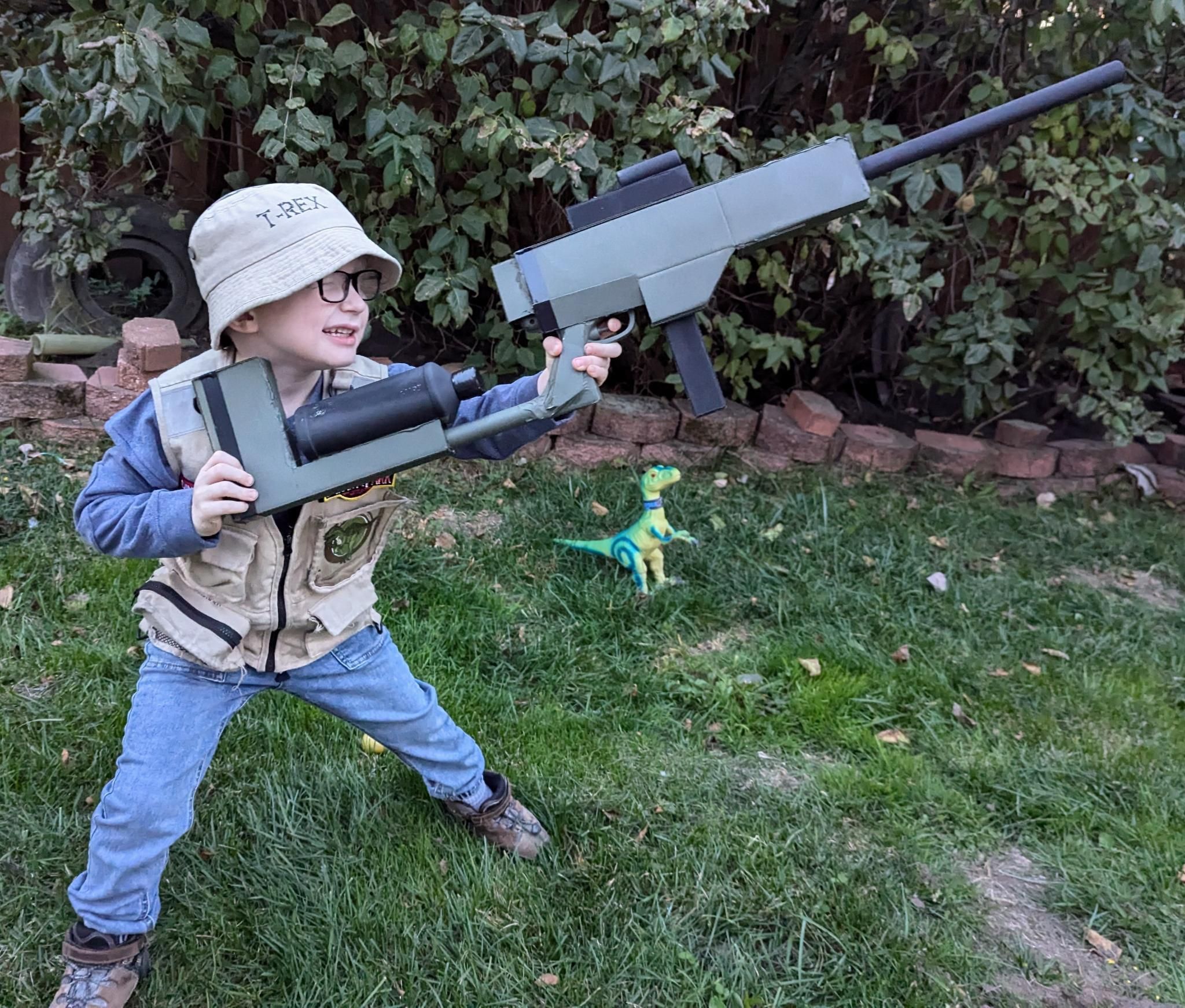 Jurassic Park Tranqualizer Rifle : 3 Steps - Instructables