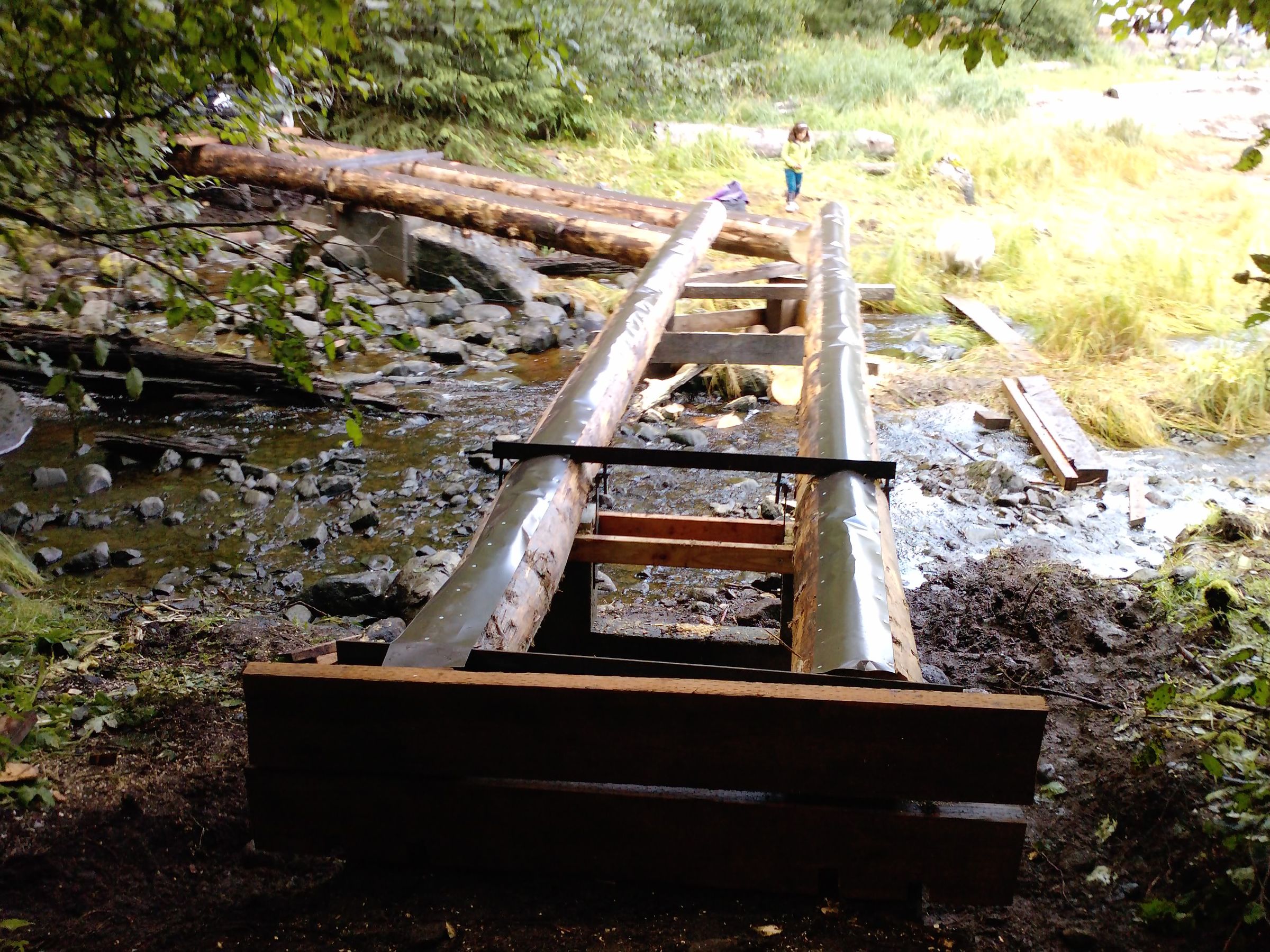 A Cantilevered Foot Bridge Out of Logs - With a Hut! : 9 Steps (with ...
