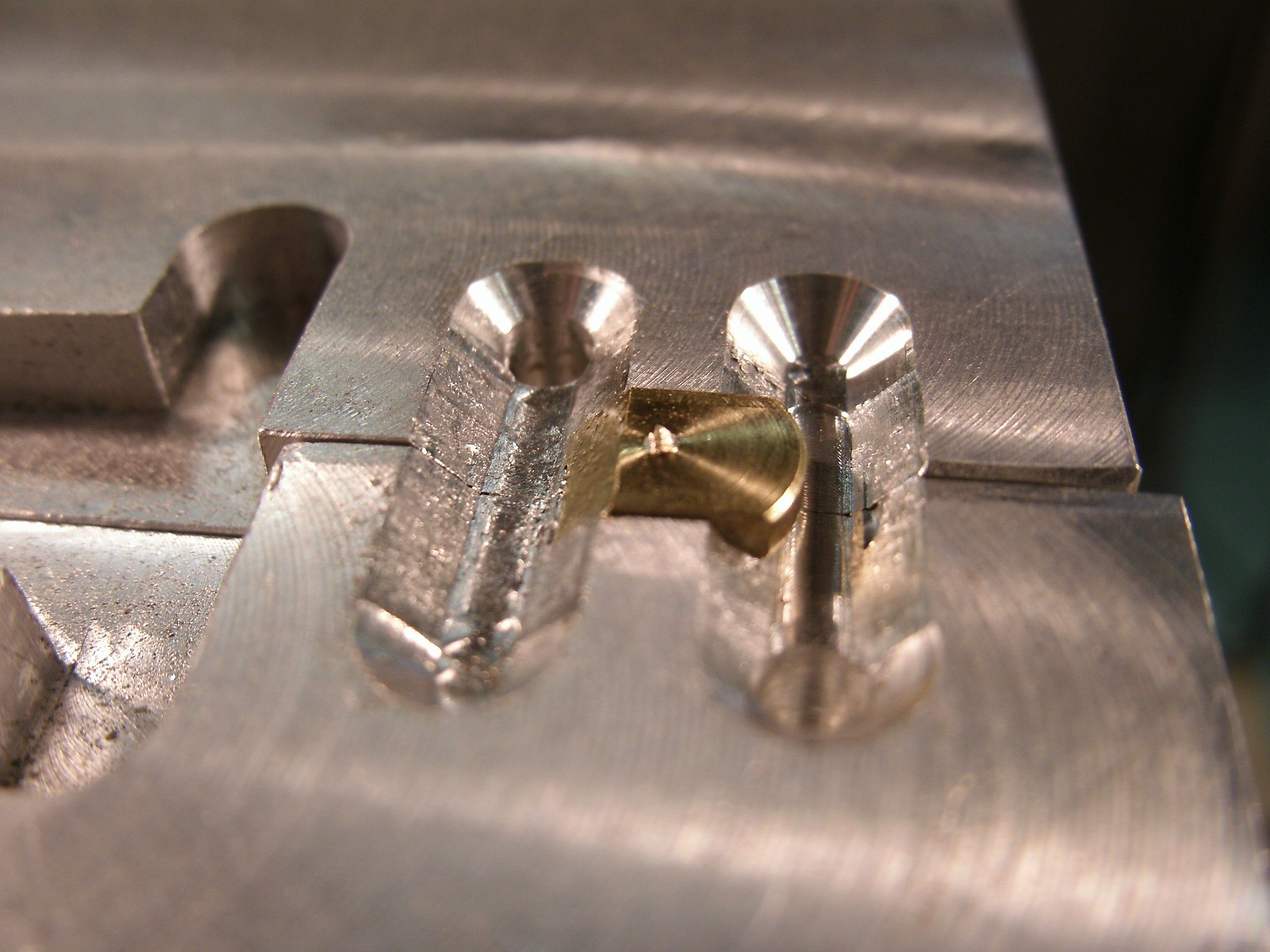 Prototype Slot Screws : 7 Steps - Instructables