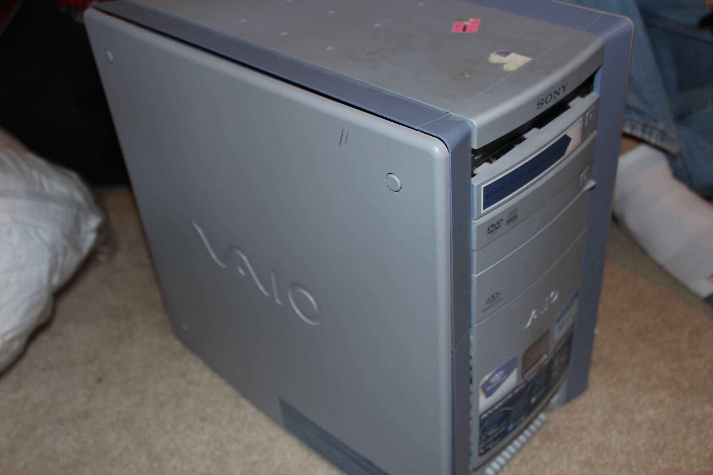 Awesome Computer Secret Compartment : 8 Steps - Instructables