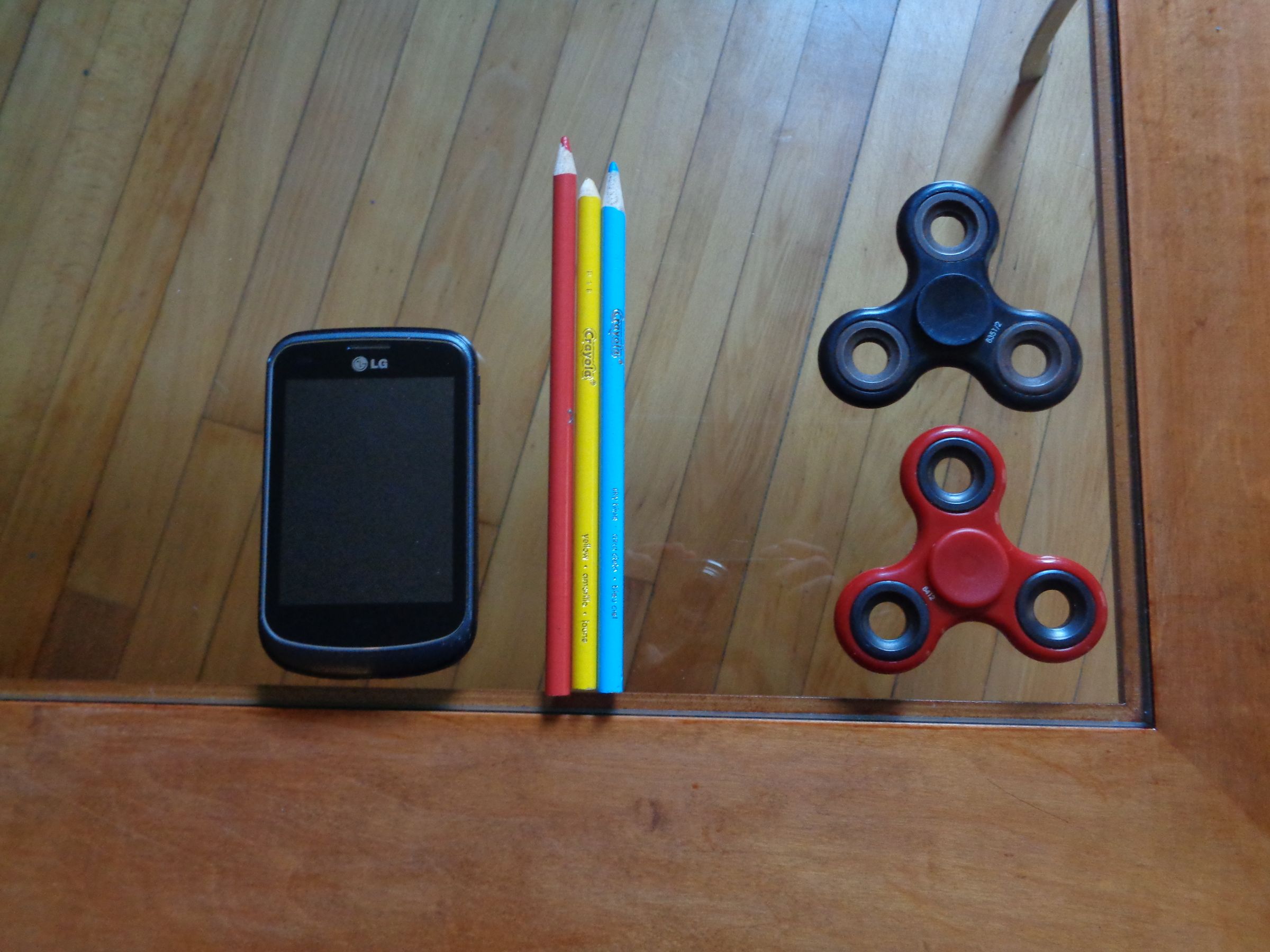 Fidget Spinner Phone Stand : 6 Steps (with Pictures) - Instructables