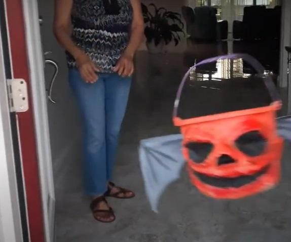 Flying Candy! : 6 Steps - Instructables