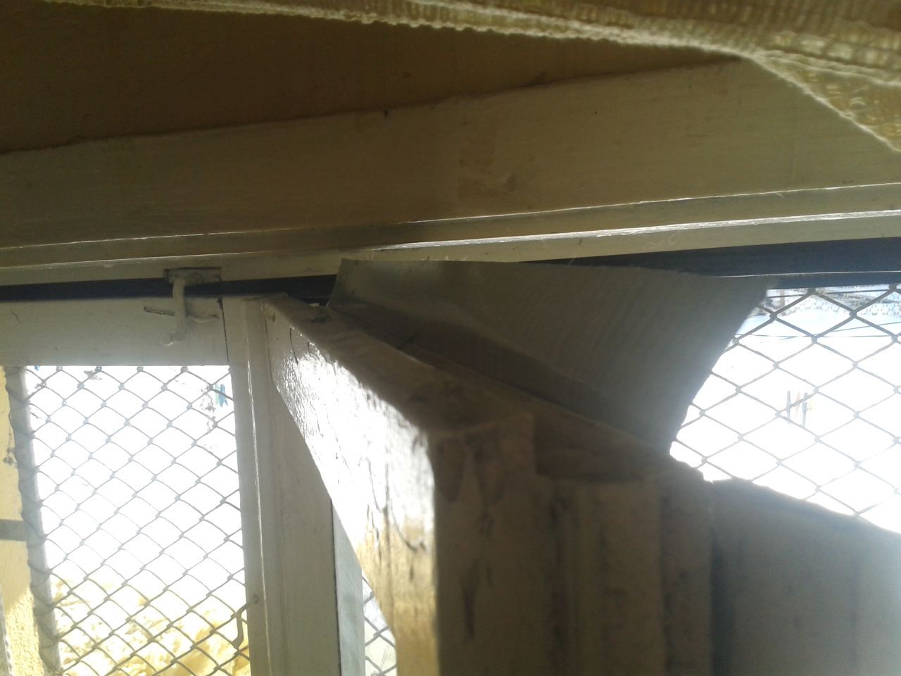 Duct Tape Window Insulation : 4 Steps (with Pictures) - Instructables