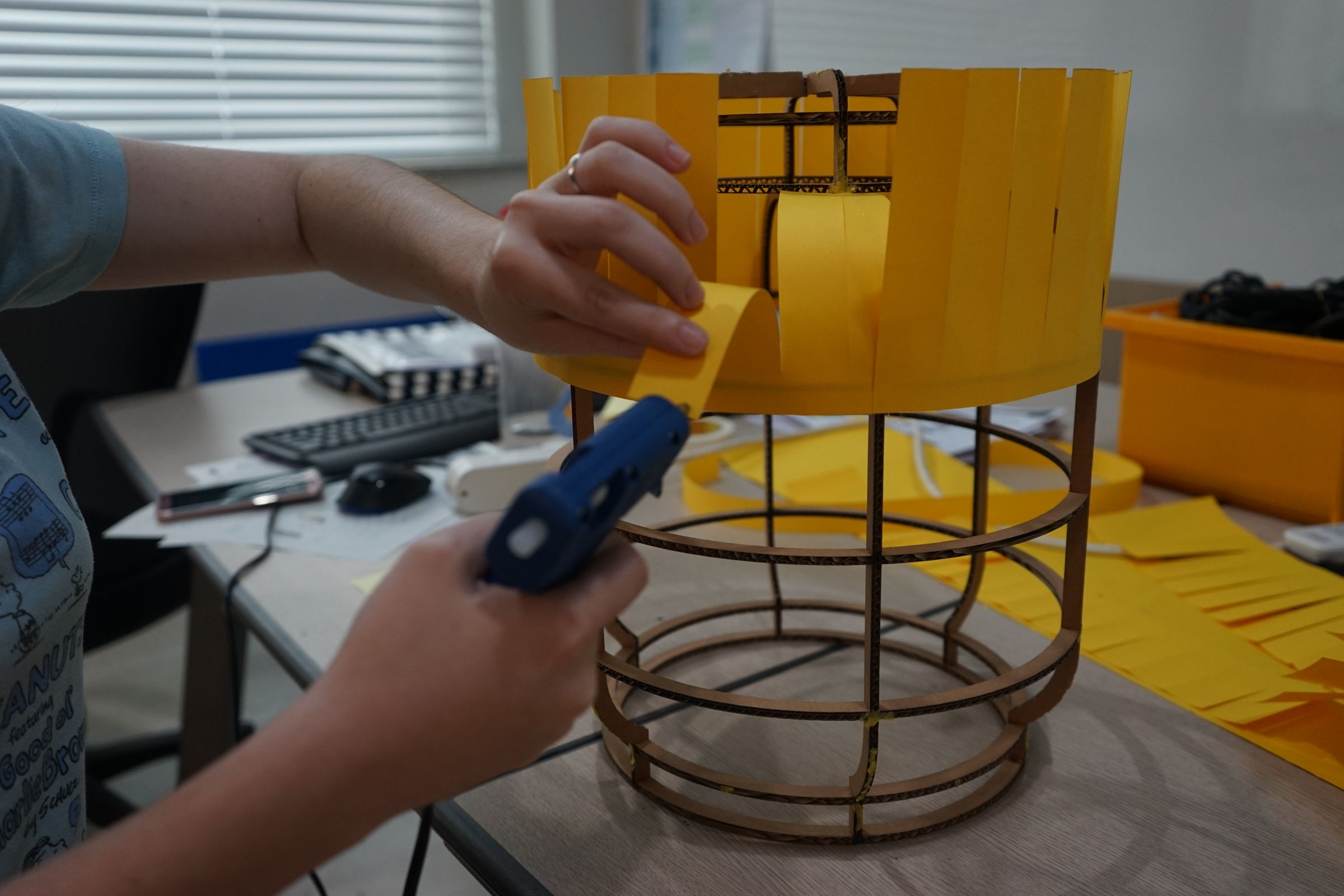 Lego Man Head Mask : 6 Steps (with Pictures) - Instructables