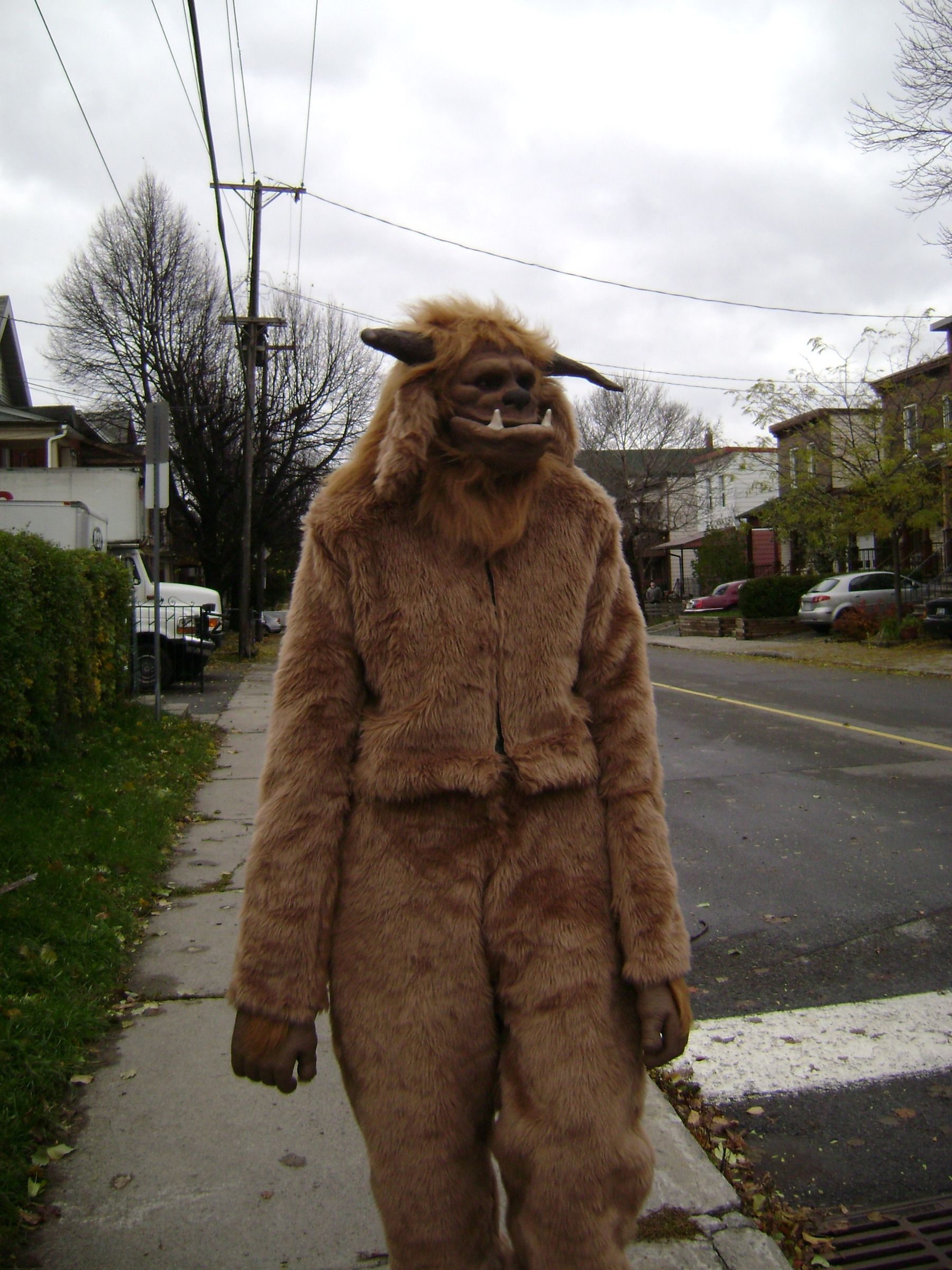 Ludo From Labyrinth Costume : 12 Steps (with Pictures) - Instructables
