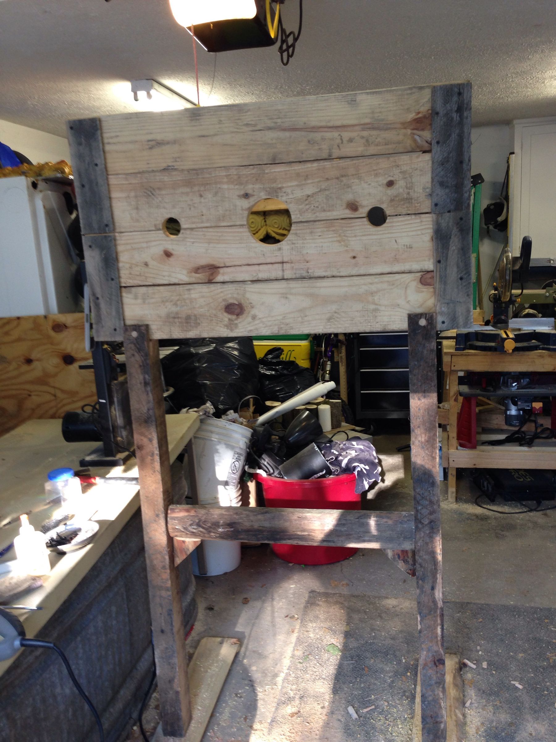 Stocks / Pillory : 6 Steps - Instructables