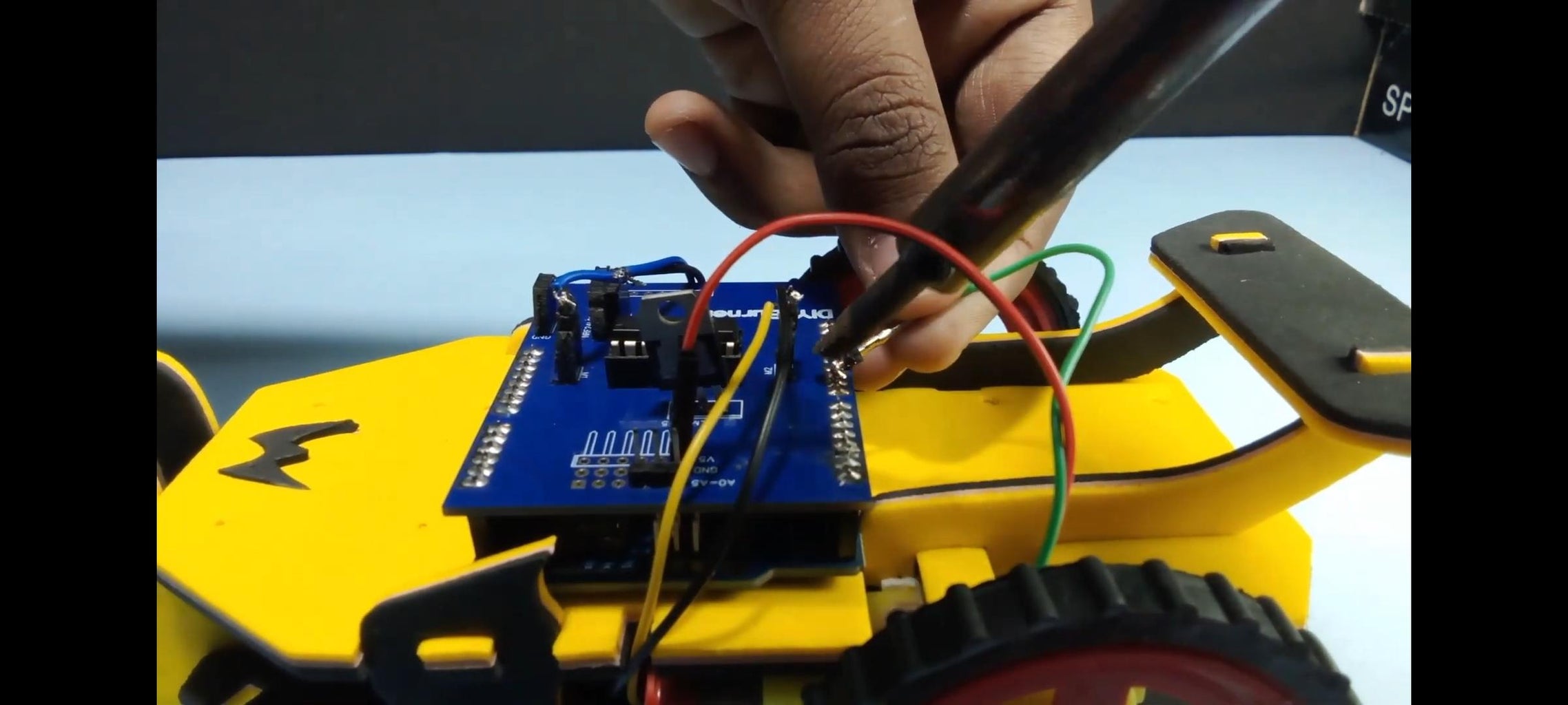 How To Make A Tv Remote Control Robot Car 7 Steps Instructables