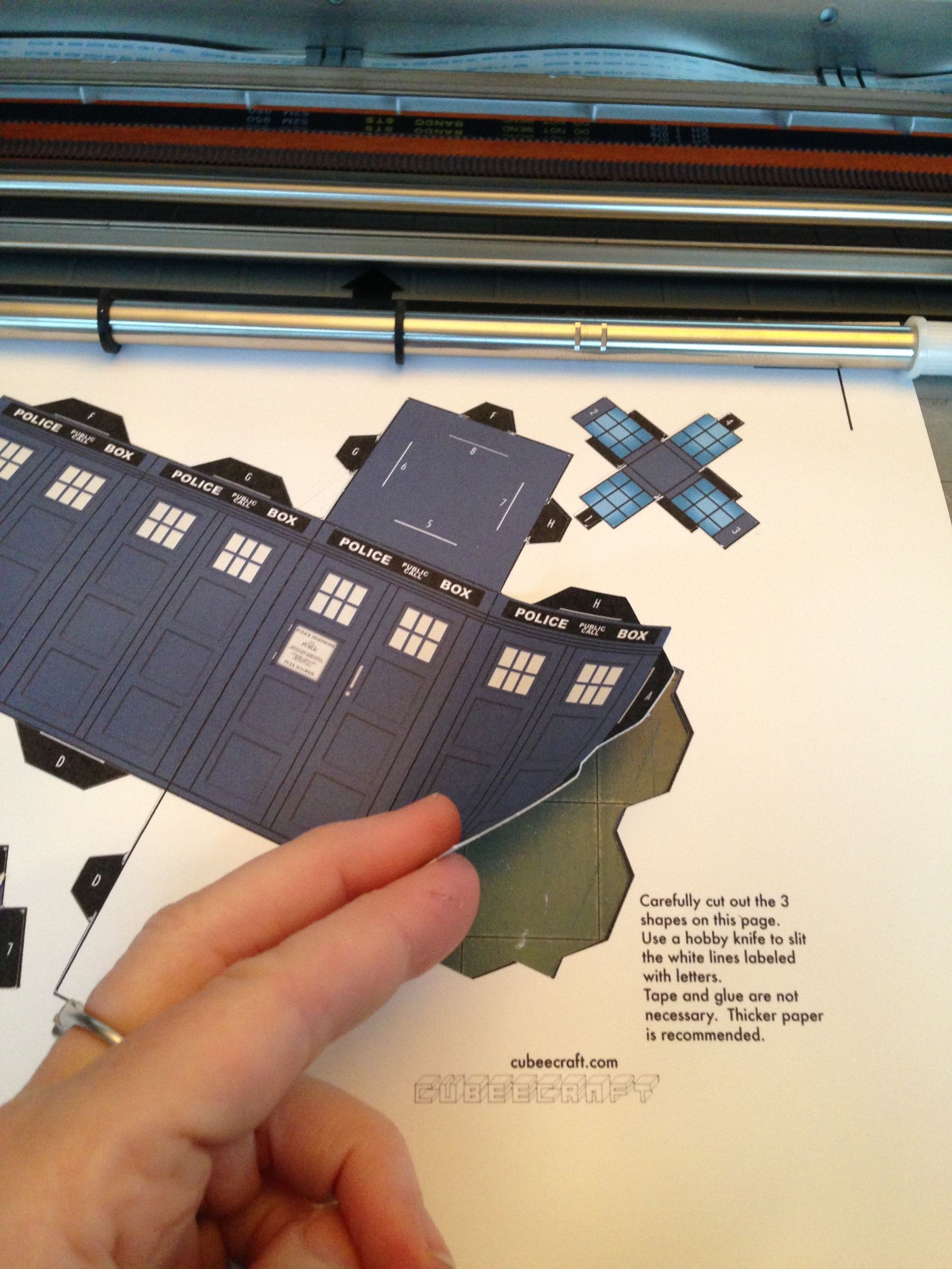 Spinning Blinking Papercraft Tardis : 6 Steps (with Pictures ...
