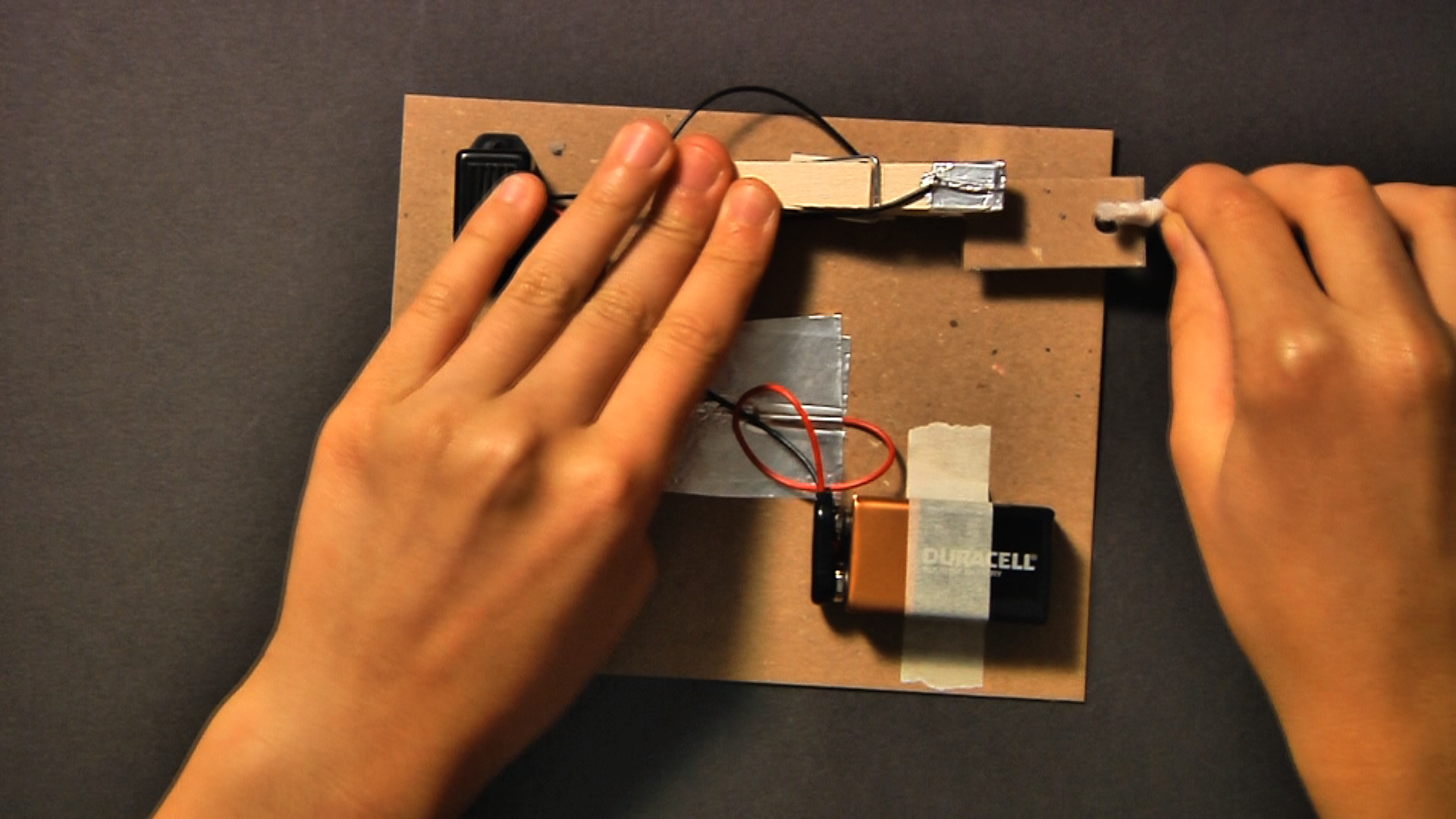 Room Alarm : 11 Steps - Instructables