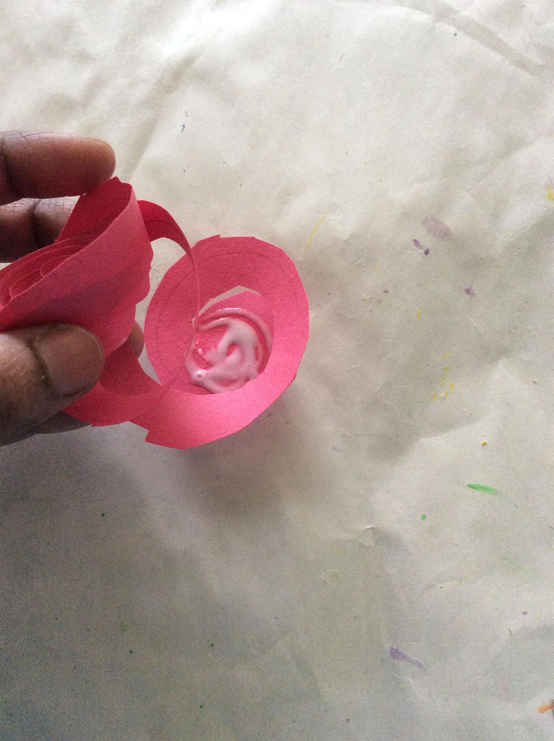 DIY Rolled Paper Flowers Wall Decor : 4 Steps - Instructables