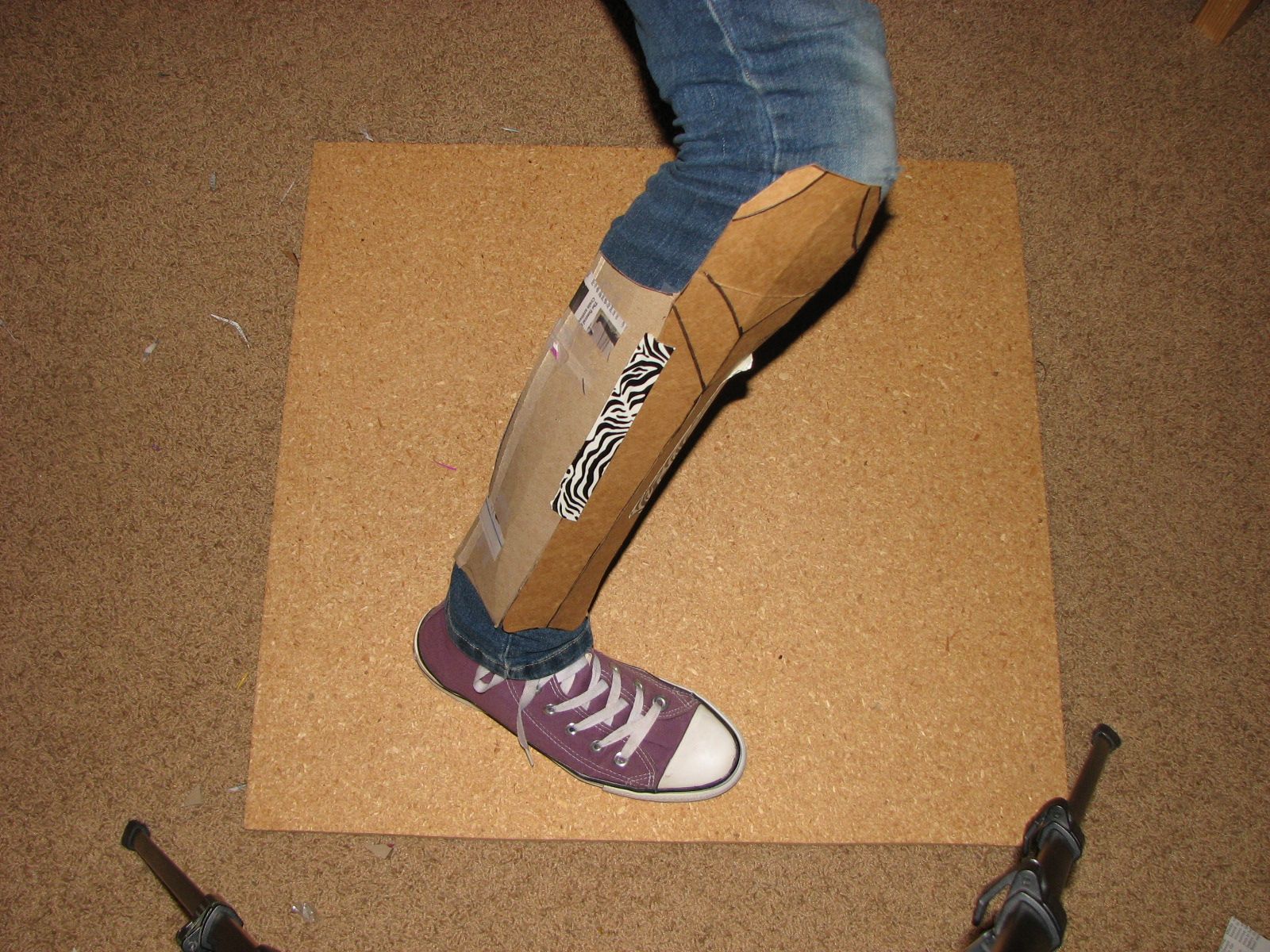 How to Make Greaves (Leg Armor) Out of Cardboard : 7 Steps (with ...