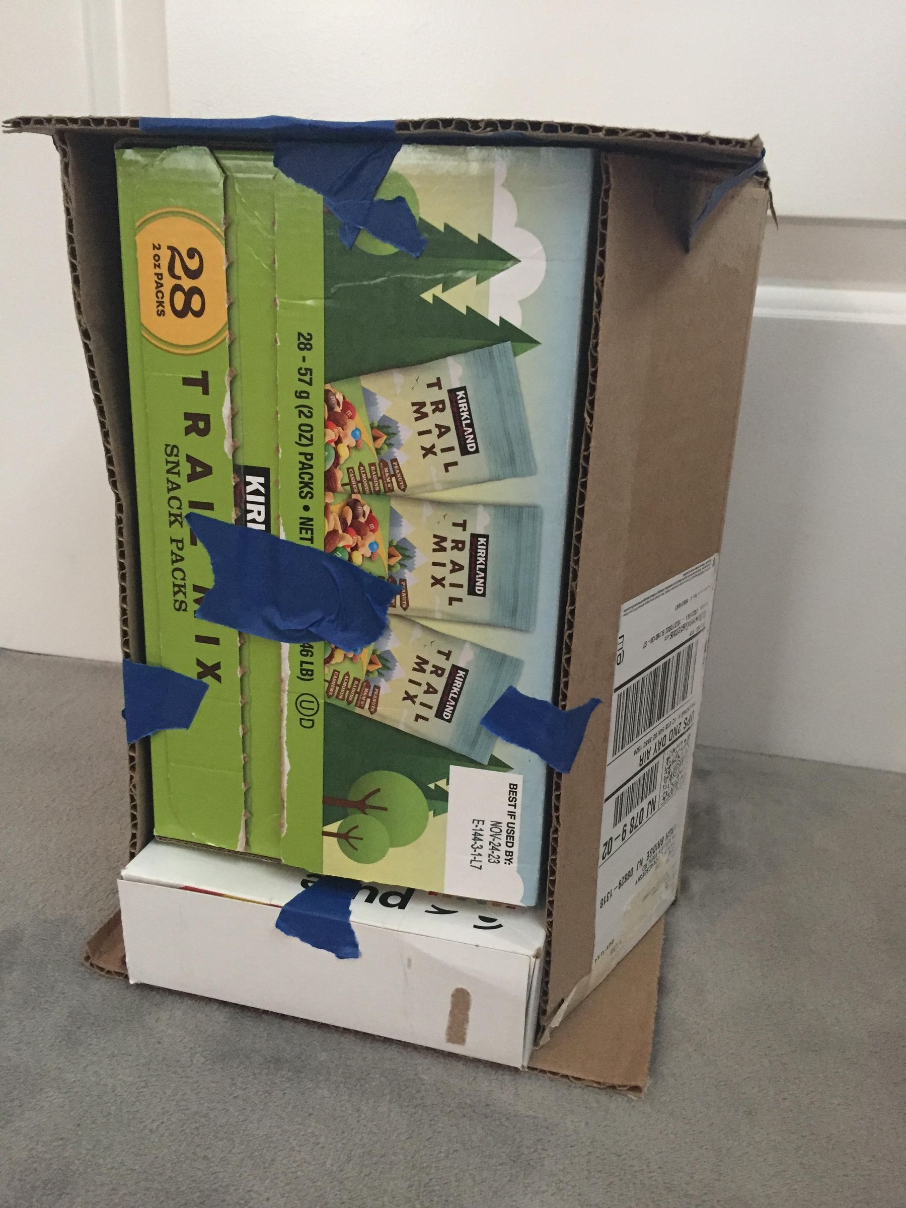Self-Portioning Dog Feeder Made From Old Boxes : 24 Steps (with ...