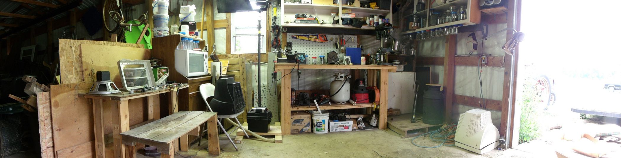 DIY Dave's Workspace - Instructables