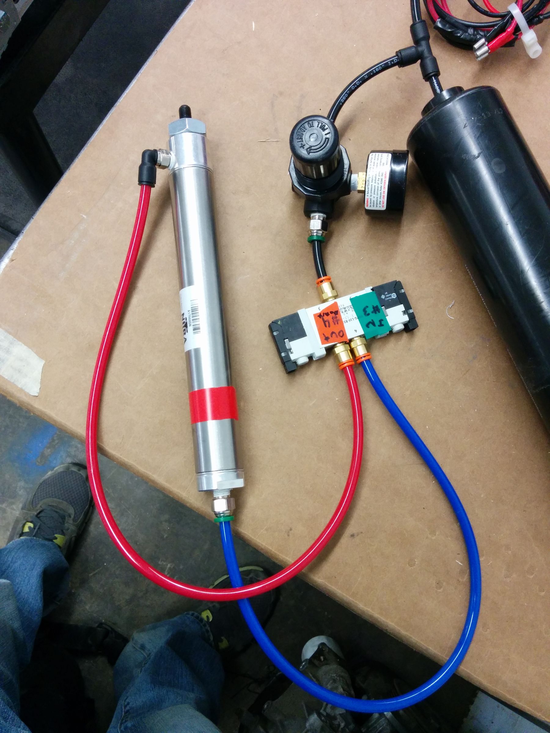 How to Create a Pneumatic System for (F.I.R.S.T) Robots : 7 Steps ...