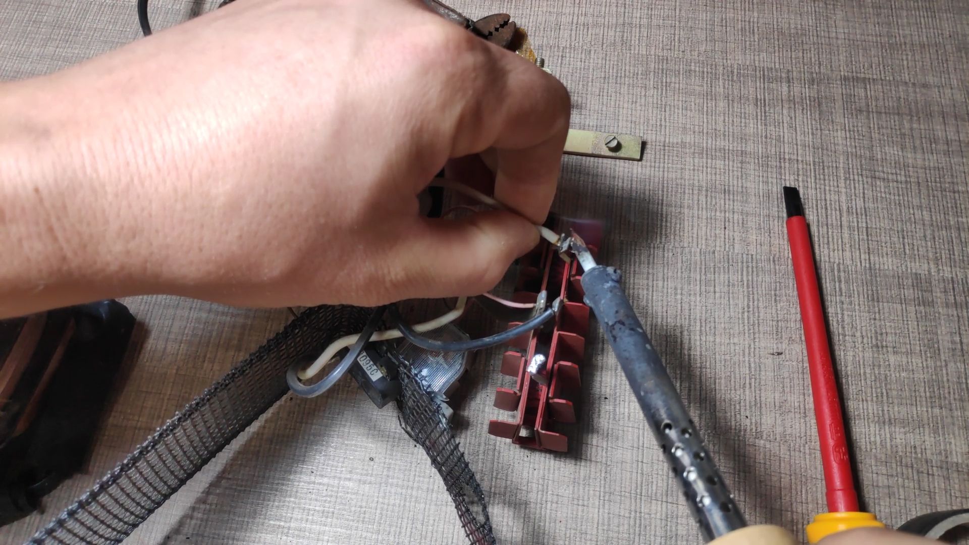 Car Battery Charger Repair : 8 Steps (with Pictures) - Instructables