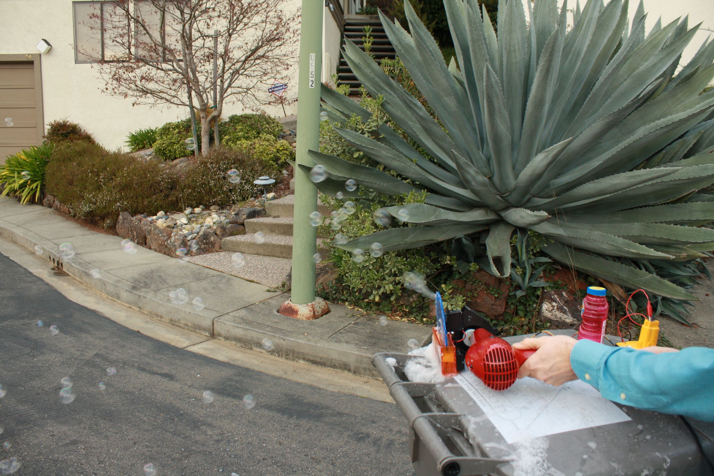 Bubble Machine : 8 Steps (with Pictures) - Instructables