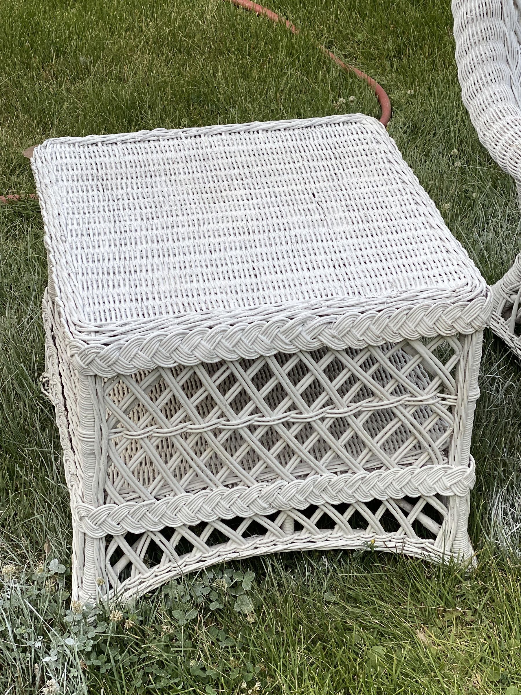Clean and Repaint Your Old Wicker Furniture : 8 Steps (with Pictures ...