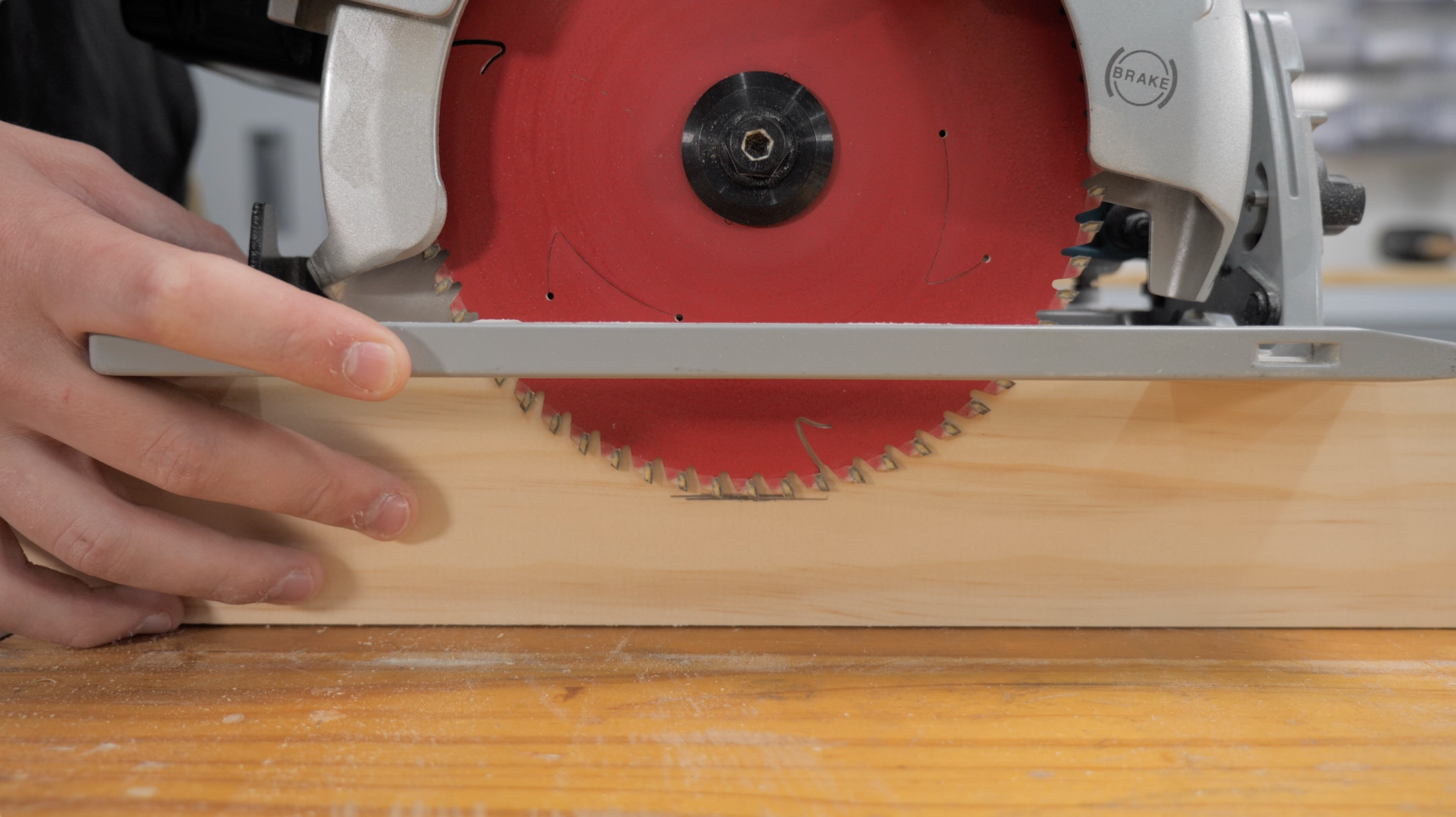 DIY Round Coffee Table : 7 Steps (with Pictures) - Instructables