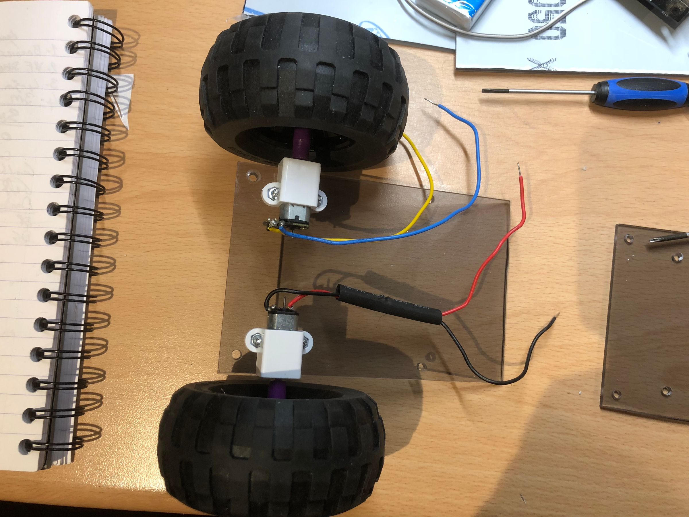 Simple Micro:bit Robot With Lego Technics Wheels : 5 Steps - Instructables