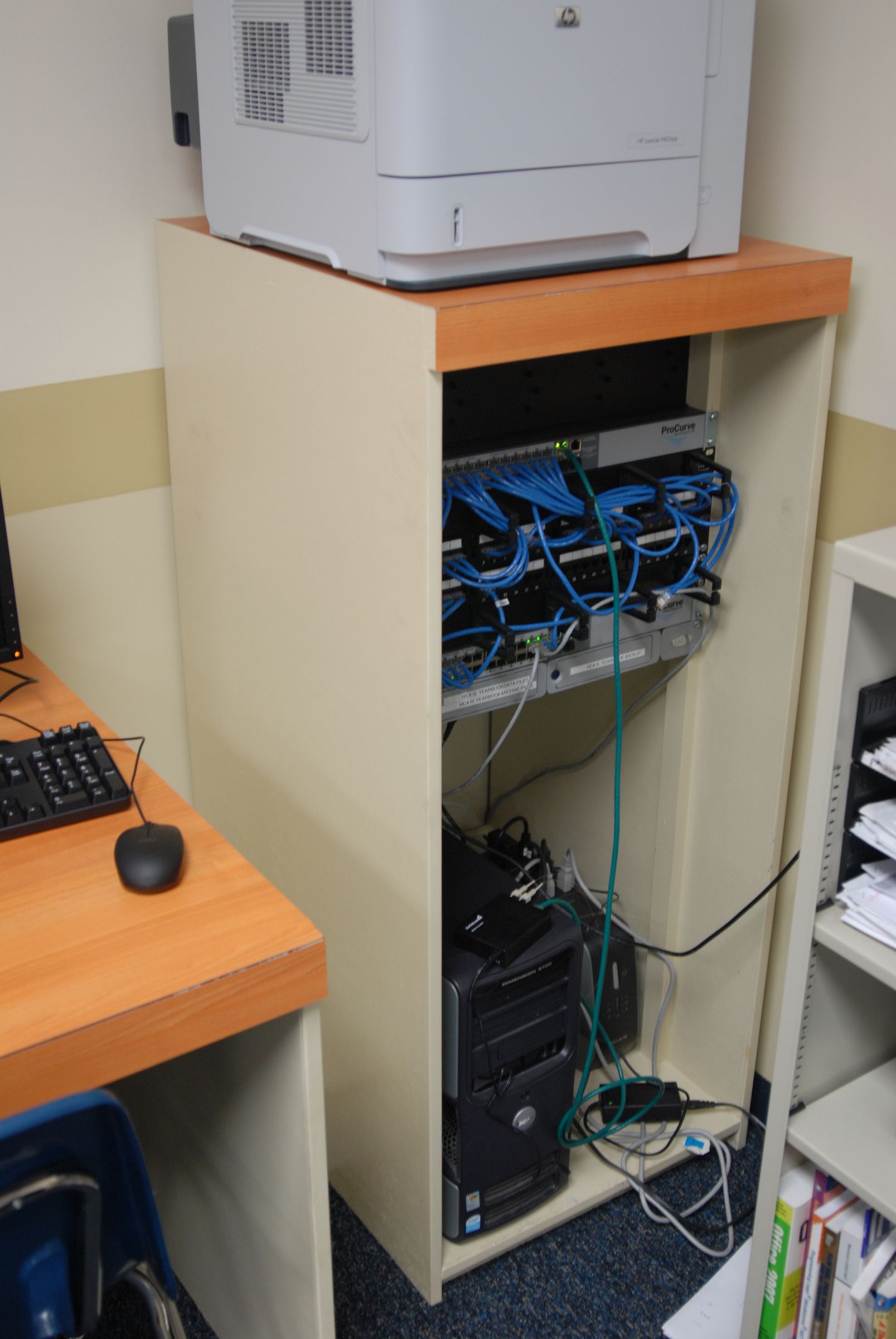 Computer Lab Tables - Instructables