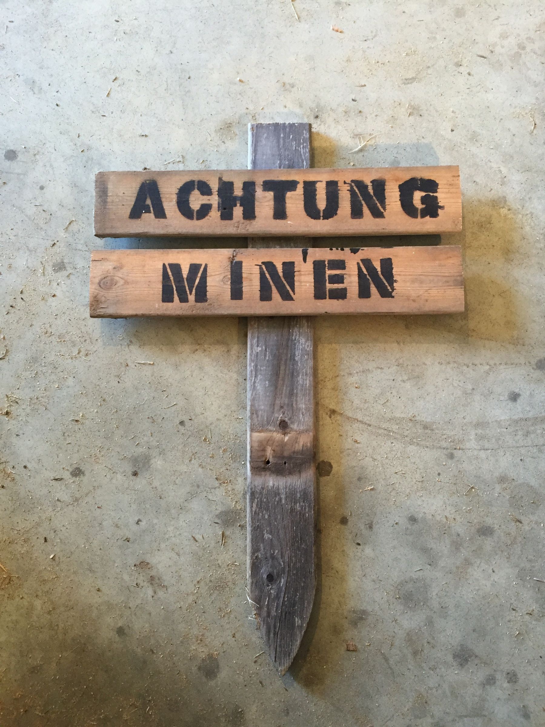 WW2 German Mine Sign : 6 Steps - Instructables