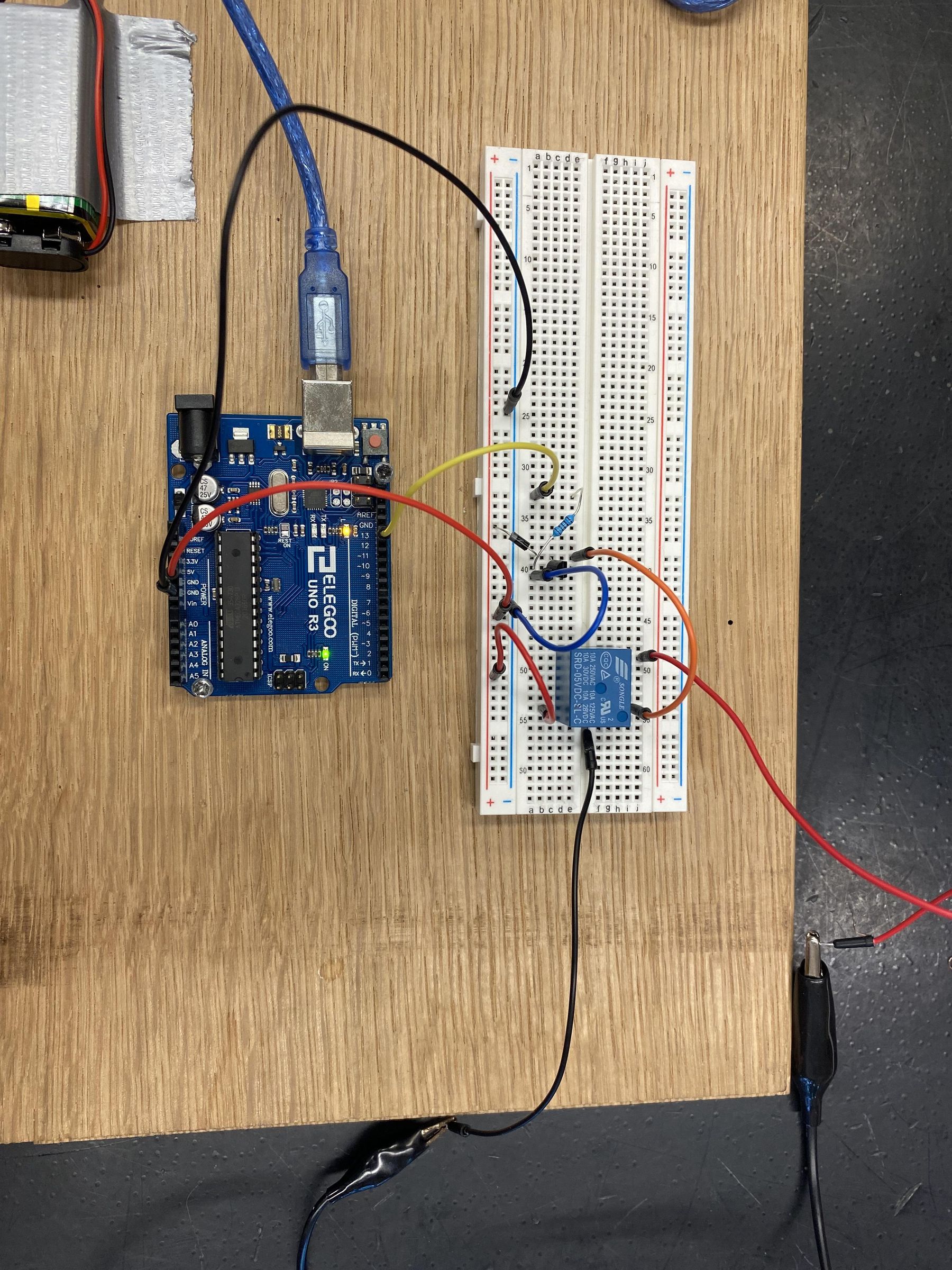 Christmas Lights Controlled by Arduino Relay Switch : 4 Steps ...