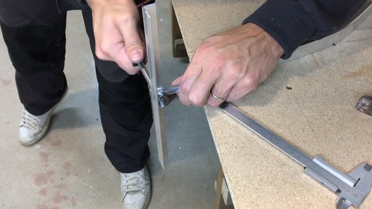 DIY: LED Workbench Light From LED Strips : 7 Steps (with Pictures ...