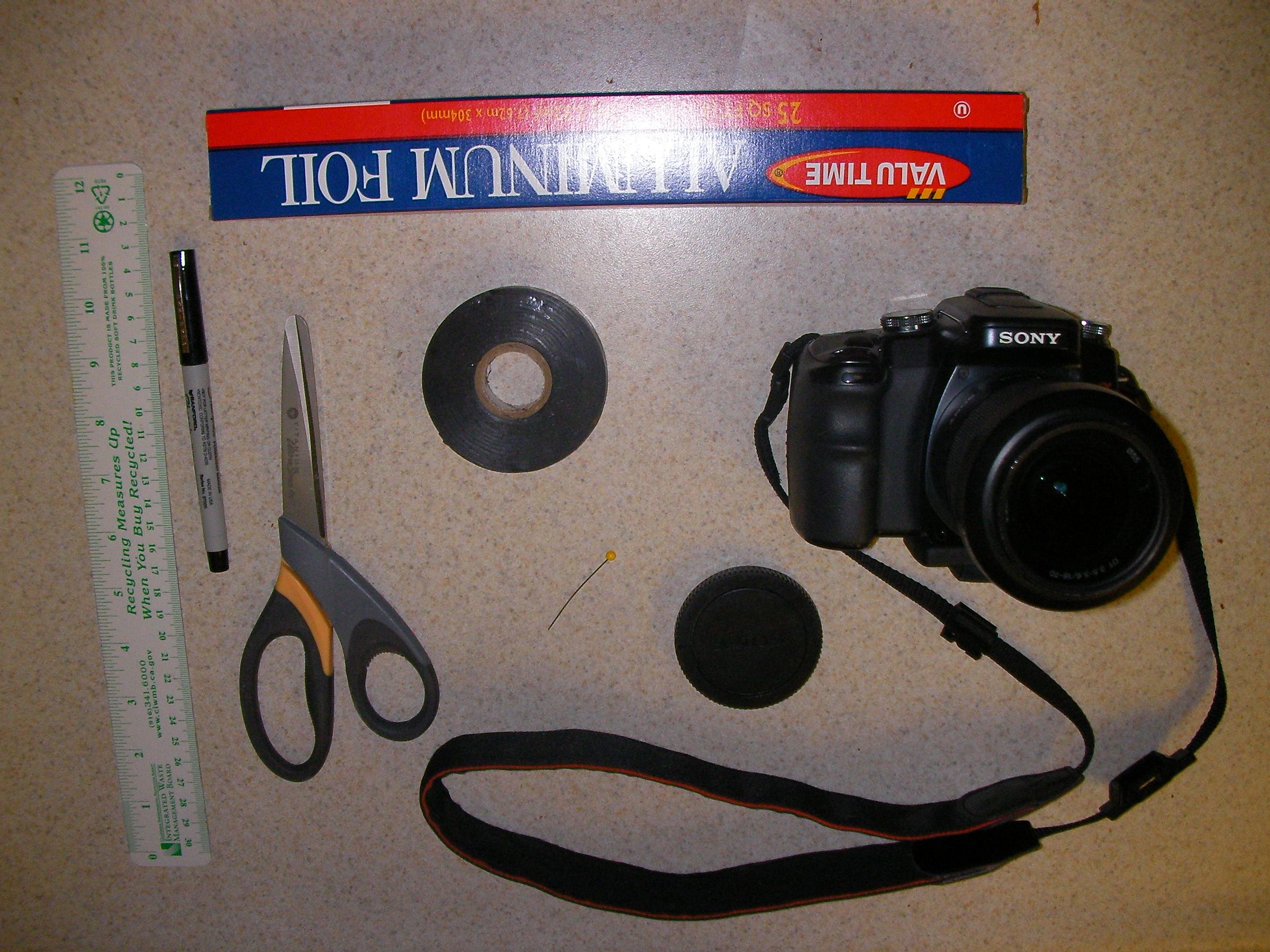 Pinhole DSLR (quick and Dirty Edition) : 4 Steps - Instructables
