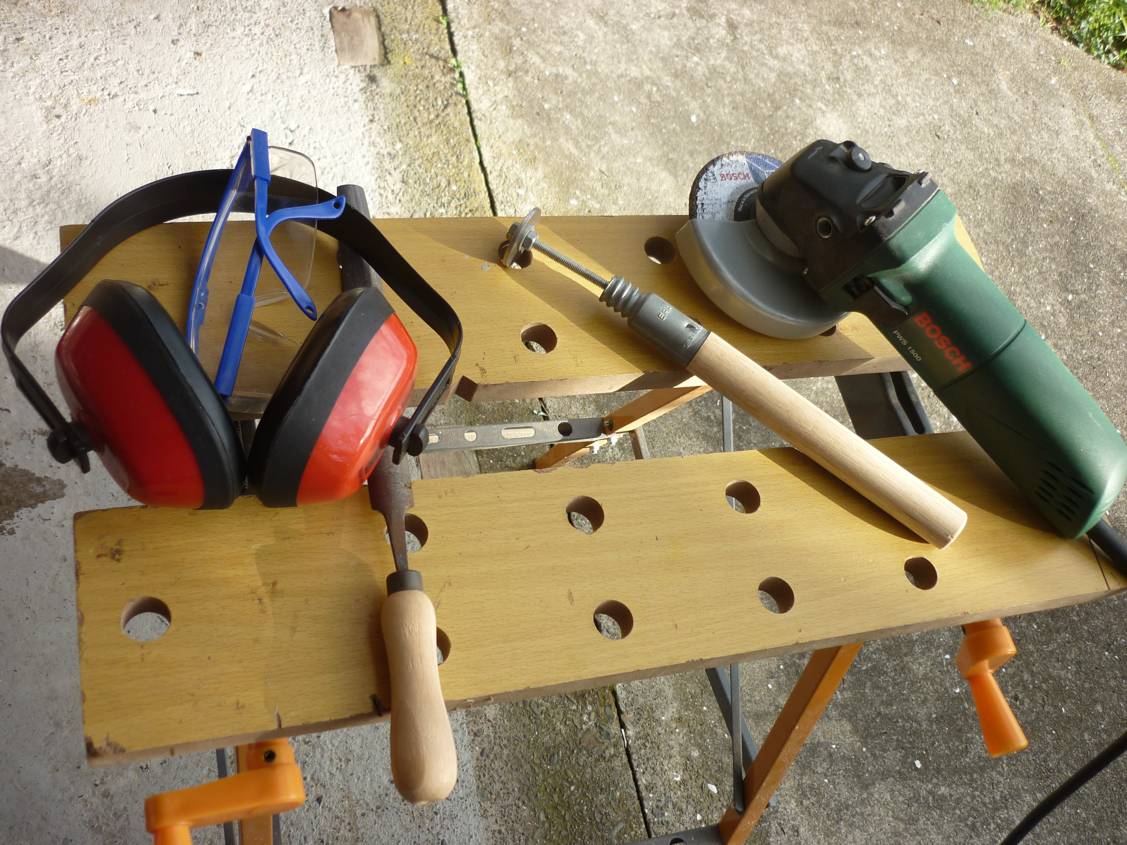 Curved Surface Paint Scraper : 5 Steps (with Pictures) - Instructables