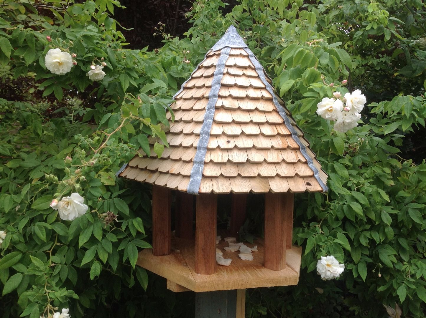 Hexagonal Bird Table From Recycled Wood : 5 Steps (with Pictures ...