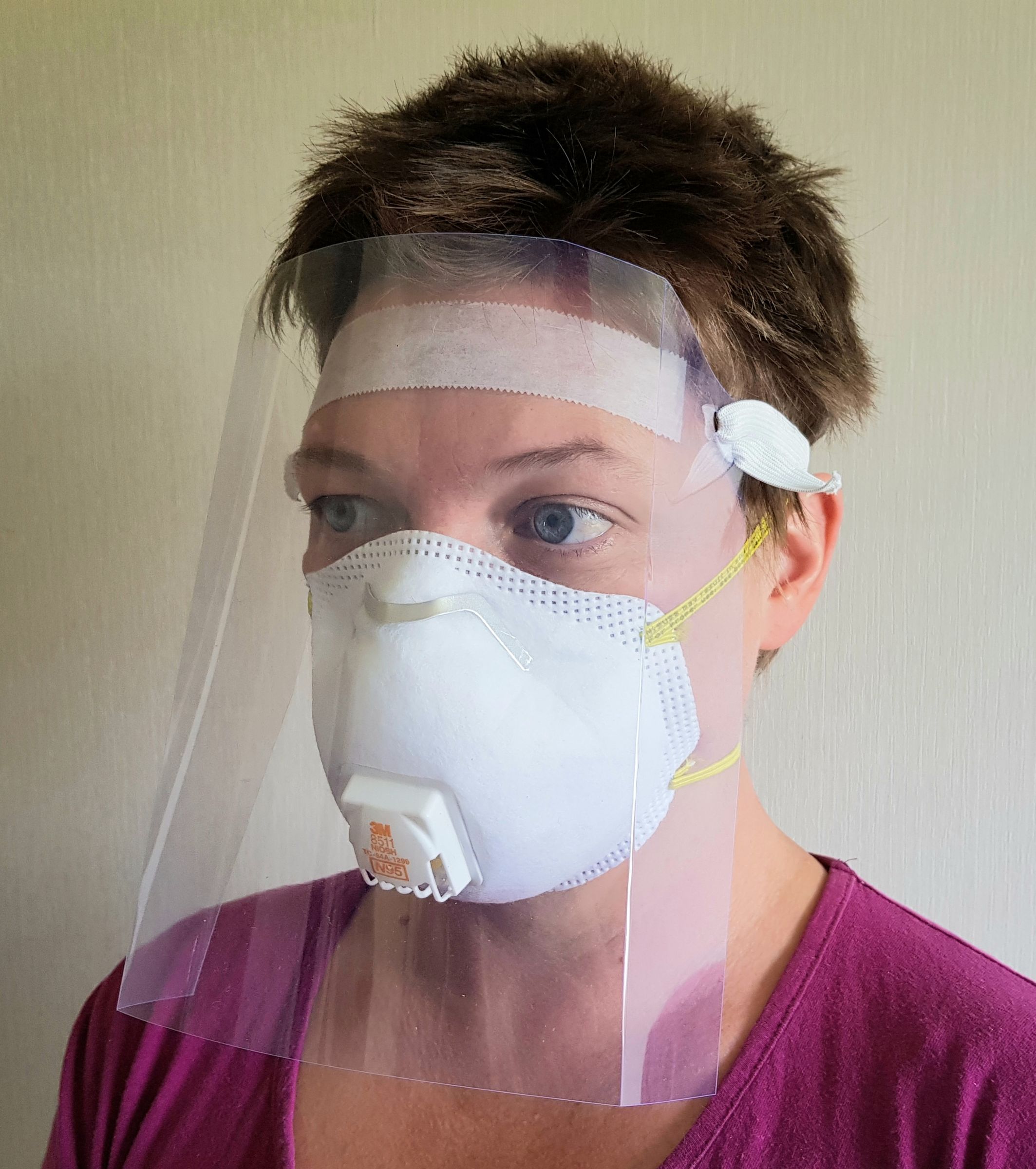 Easy to Make Face Shield for COVID-19 : 5 Steps - Instructables