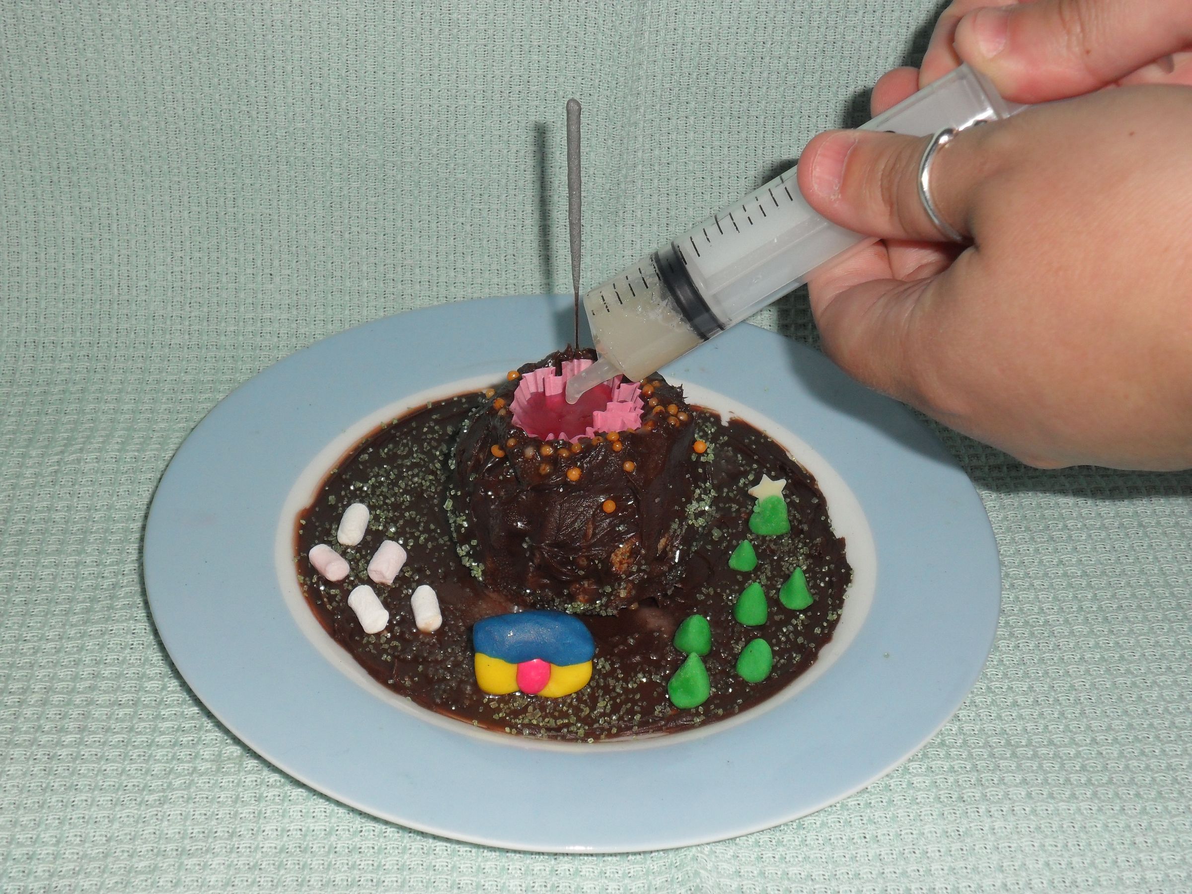 Gluten-free Chocolate Volcano Cupcakes - Instructables