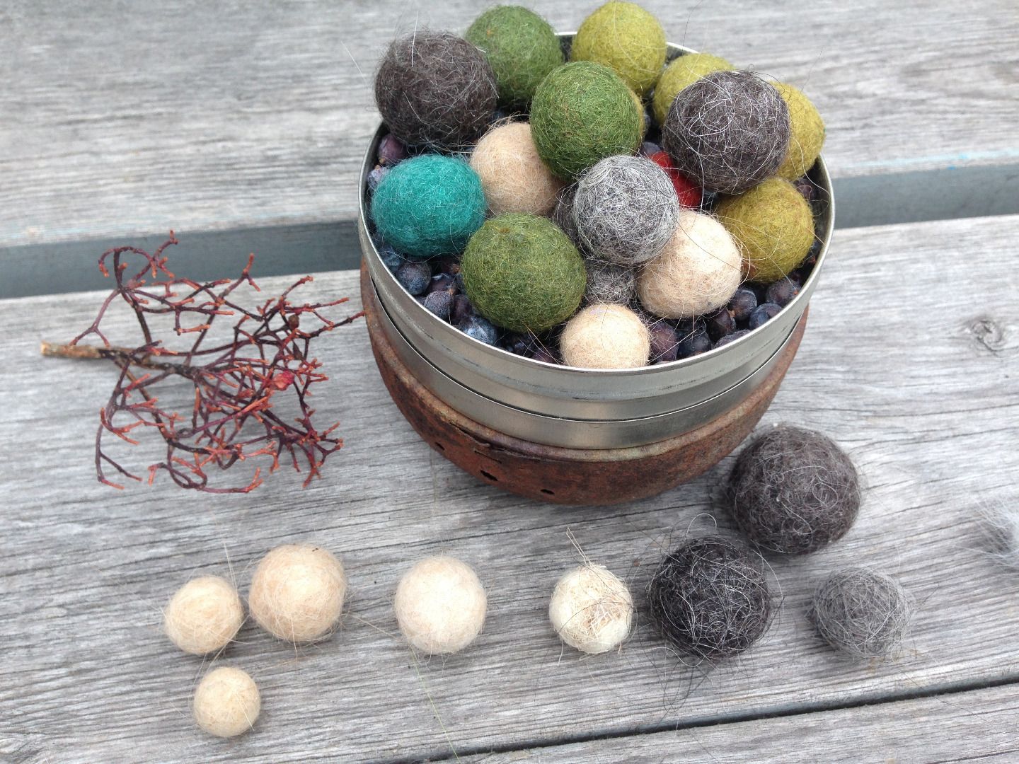 Felted Fur Balls : 8 Steps (with Pictures) - Instructables