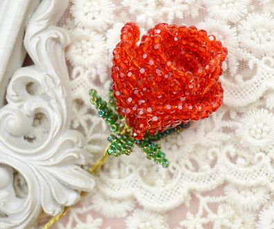 How to Make a 3D Red Beaded Rose for Girlfriend As Valentine's Gift : 7 ...