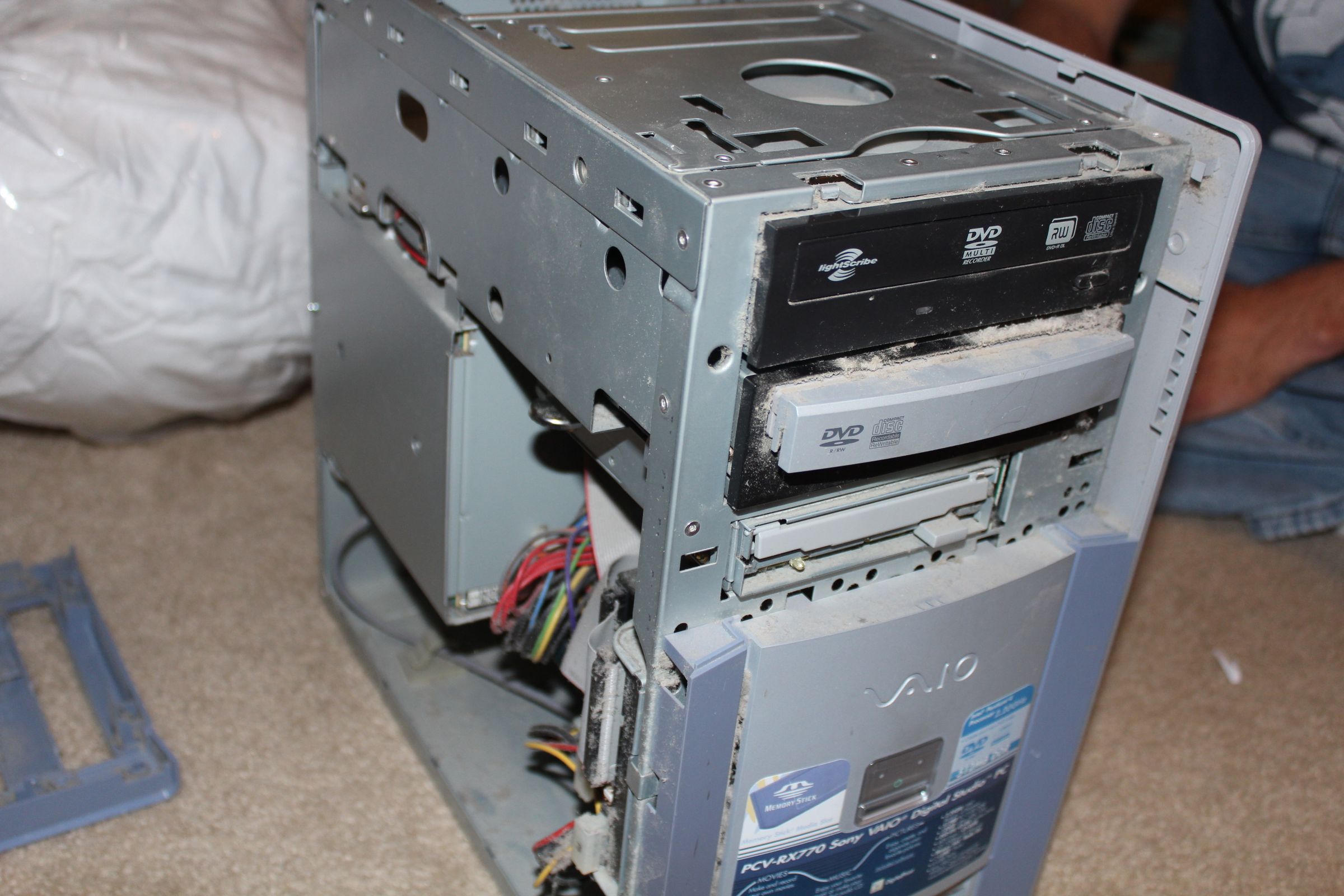 Awesome Computer Secret Compartment : 8 Steps - Instructables