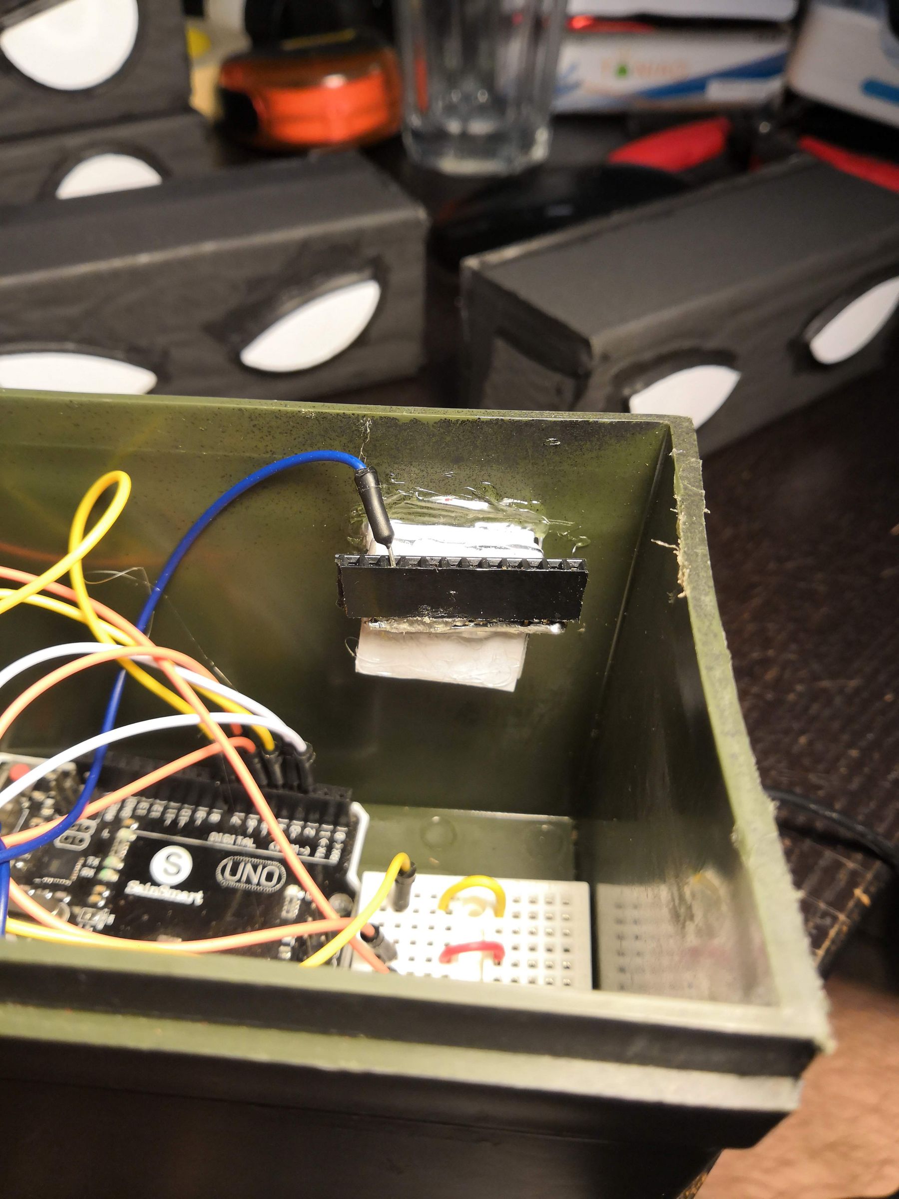 Glowing Demon Eyes (That Blink!) : 6 Steps (with Pictures) - Instructables