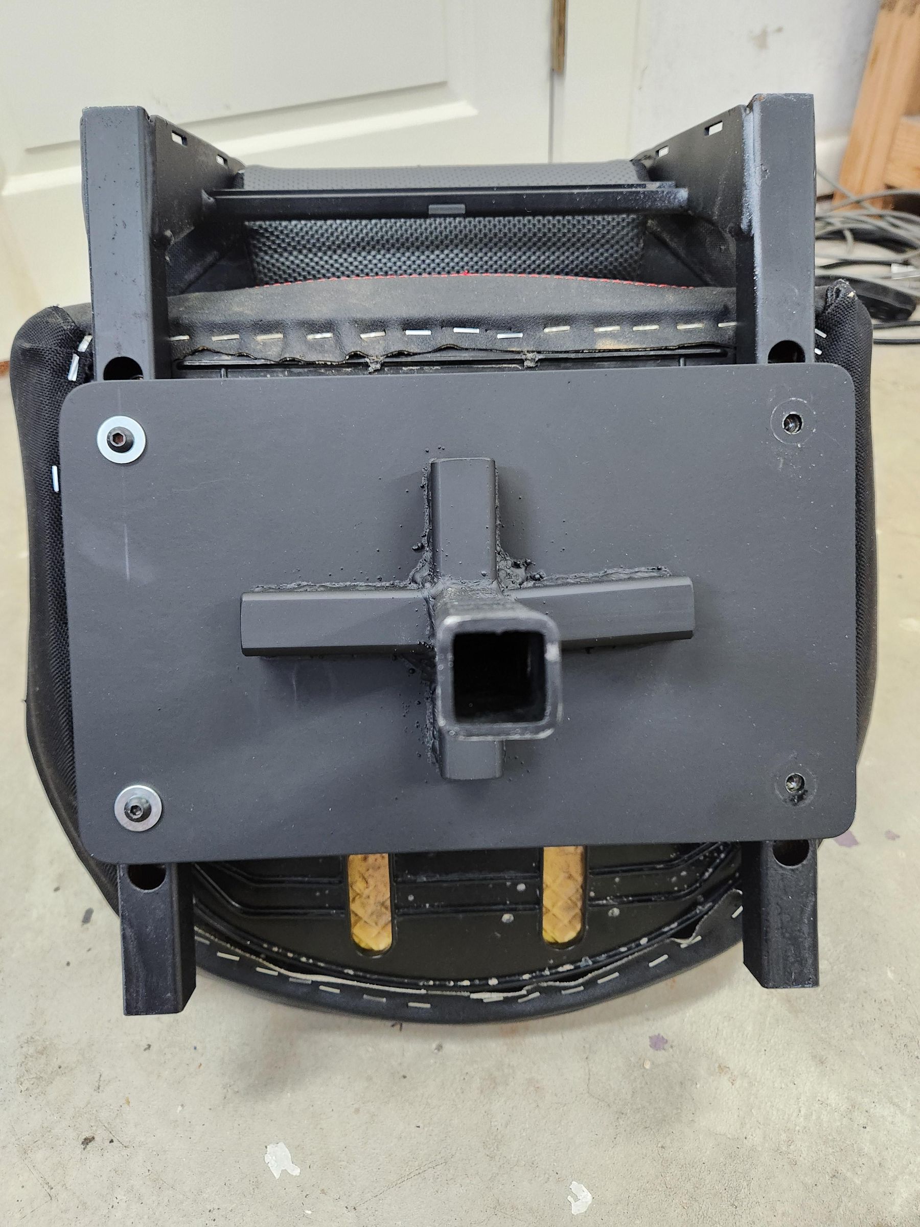 Old Vehicle Seat Into Office Chair : 6 Steps - Instructables