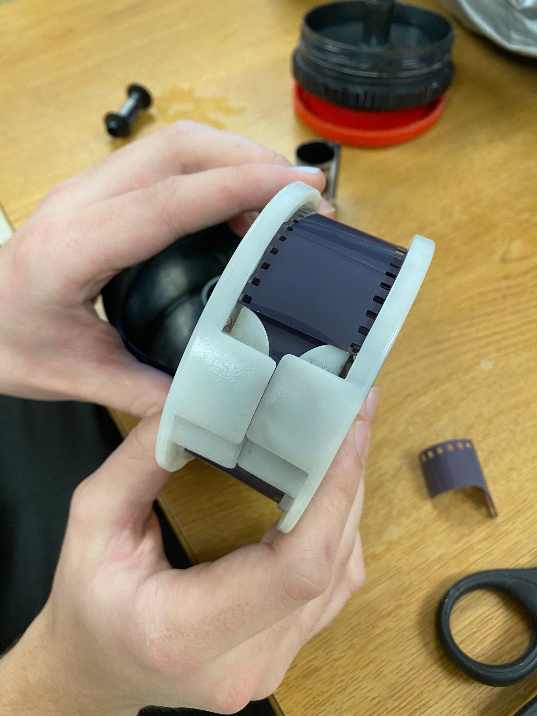 Loading Film Into Developing Tanks : 9 Steps - Instructables