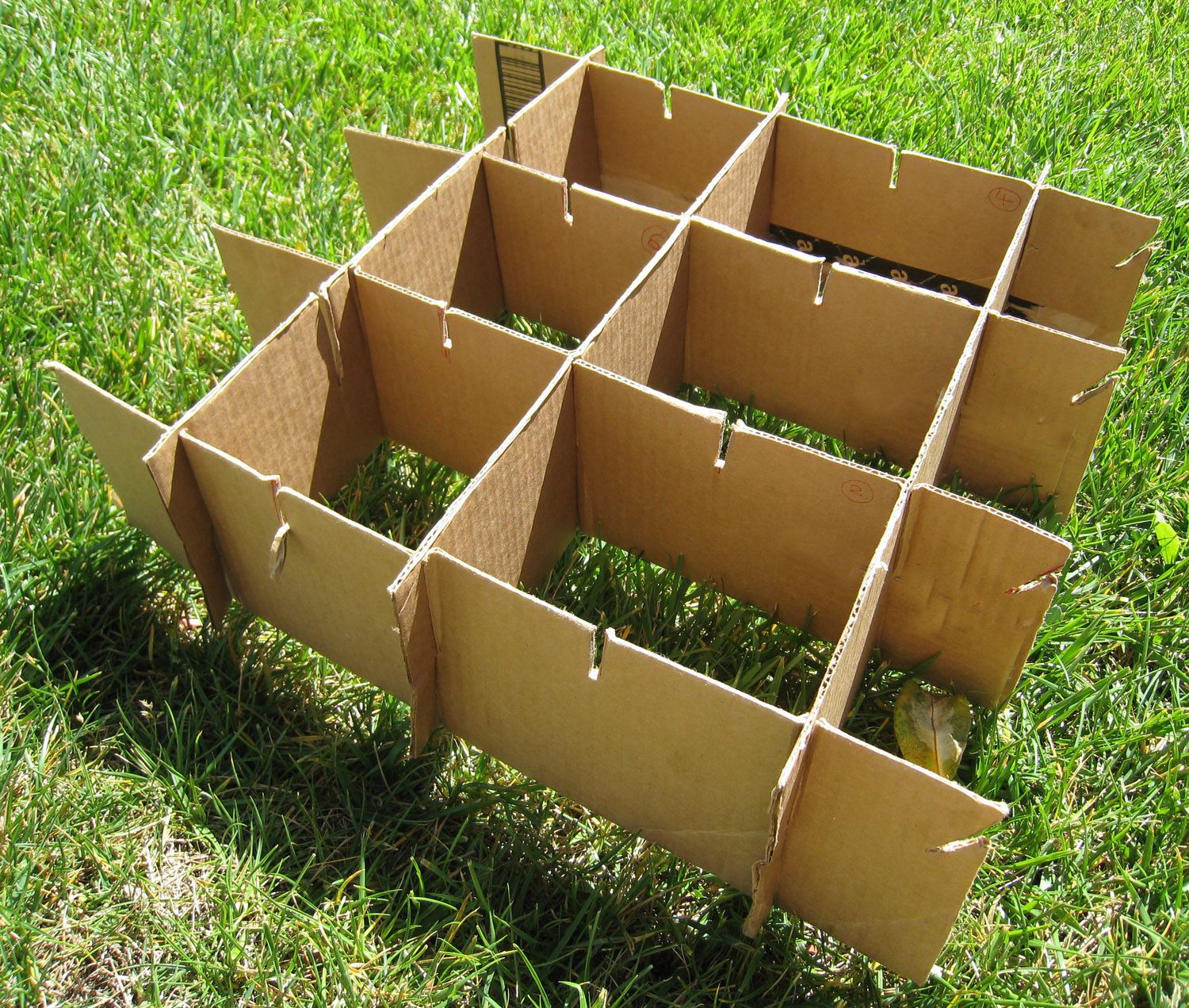 Flat-pack Cardboard Beach Office : 6 Steps (with Pictures) - Instructables