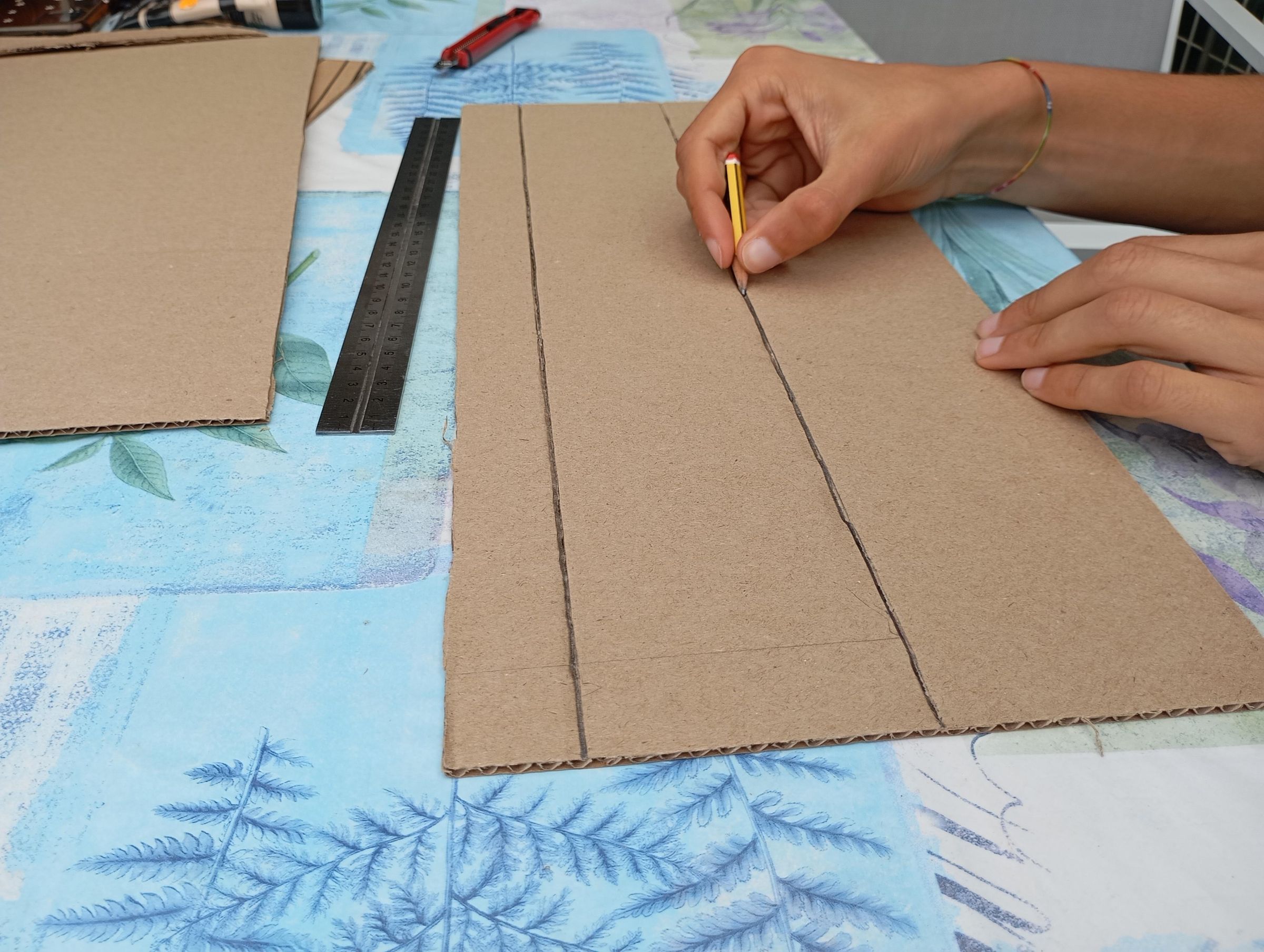 How to Make a DIY Carboard RC Plane : 23 Steps (with Pictures ...