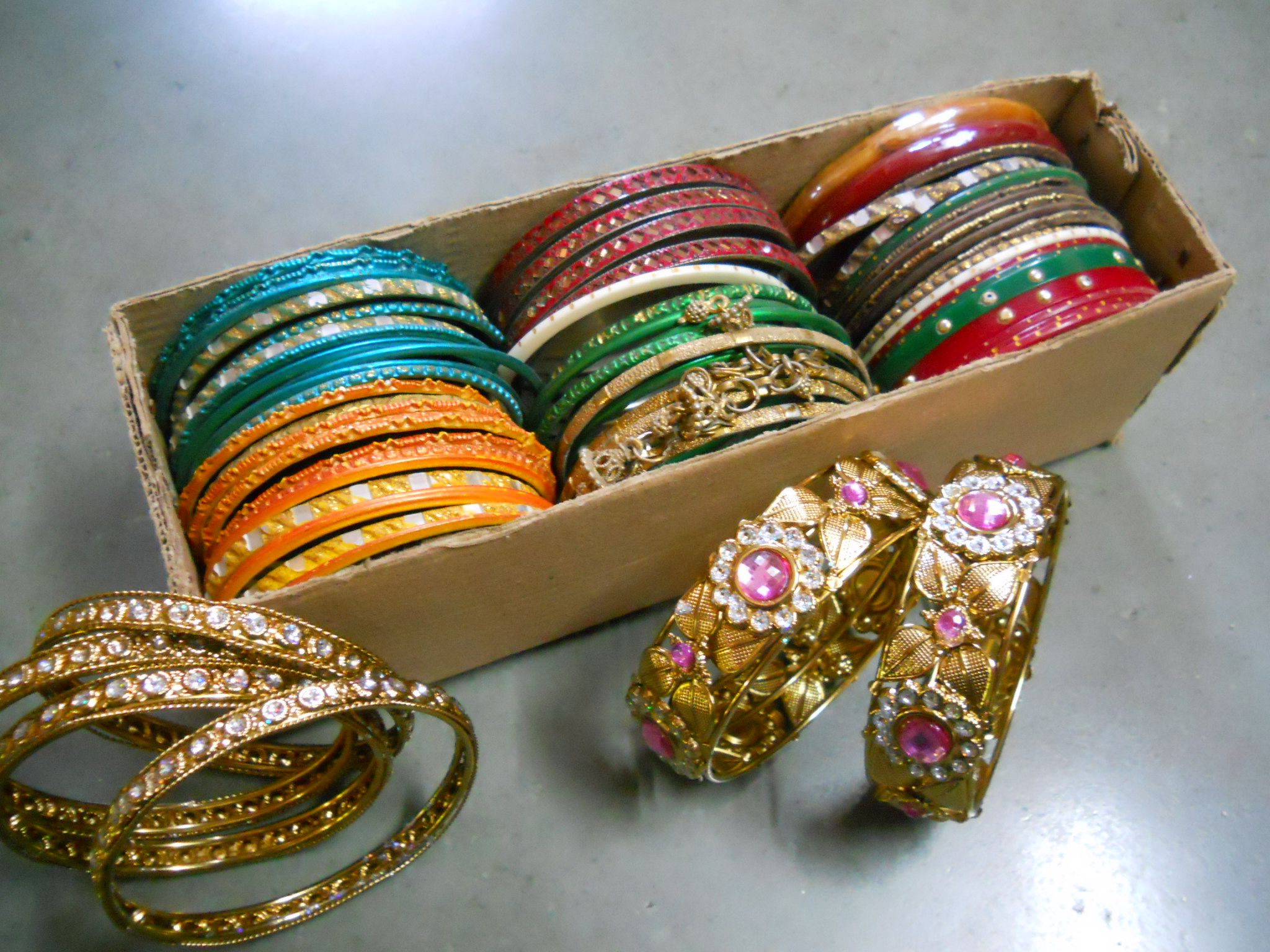 Bangle Organizing- 5 Simple Ways : 5 Steps - Instructables