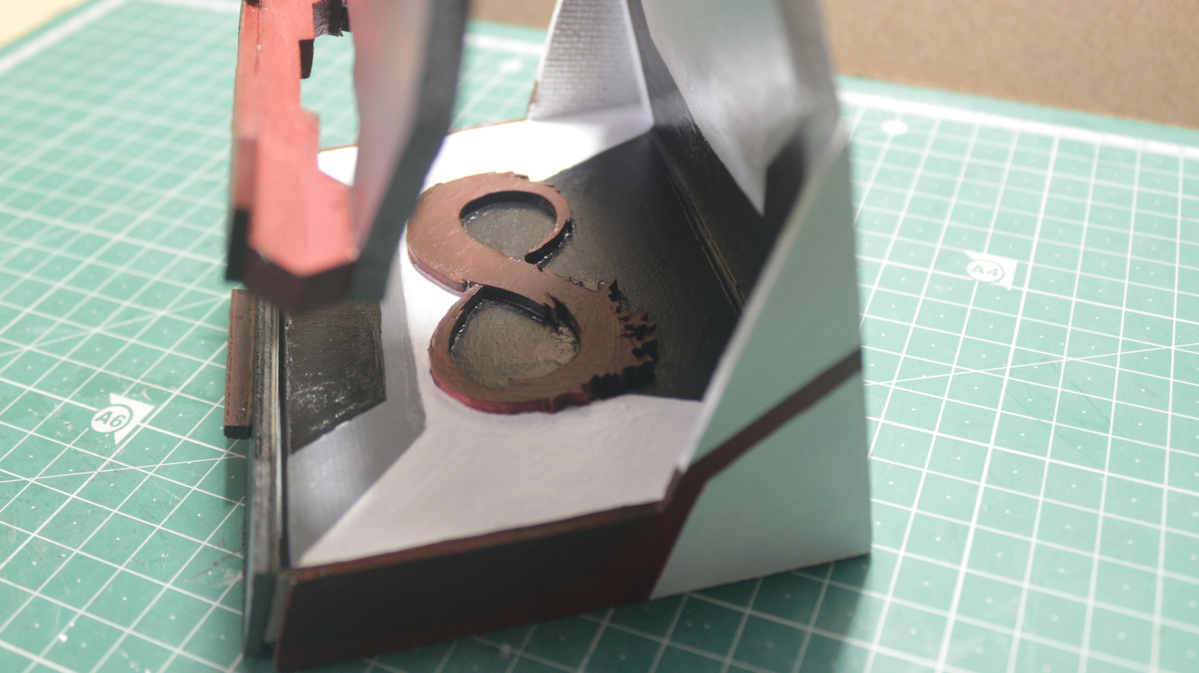 Easy Avengers Smartphone Stand : 14 Steps (with Pictures) - Instructables