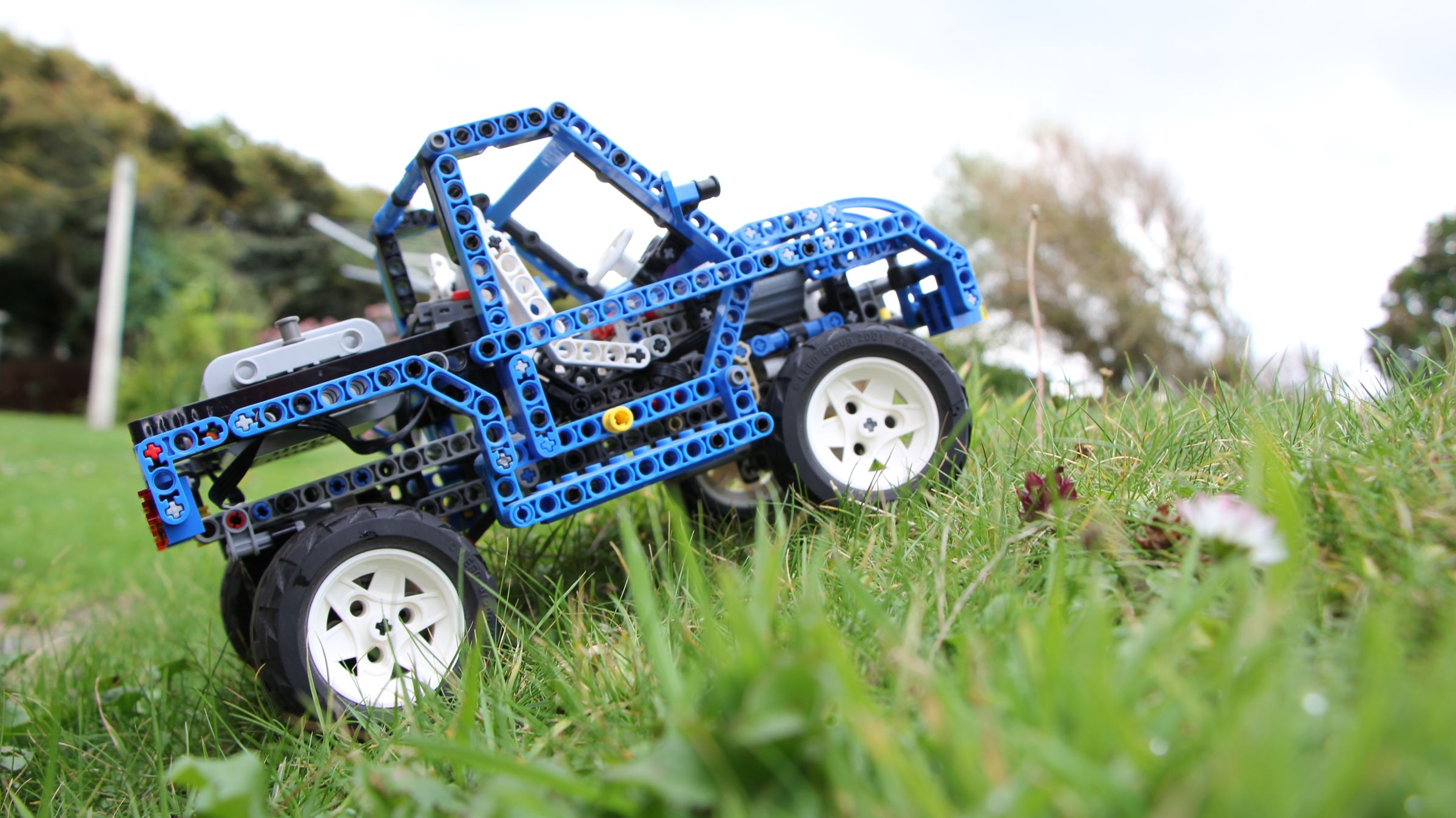 Lego Technic Remote Control Off Roader Version 2 - Instructables