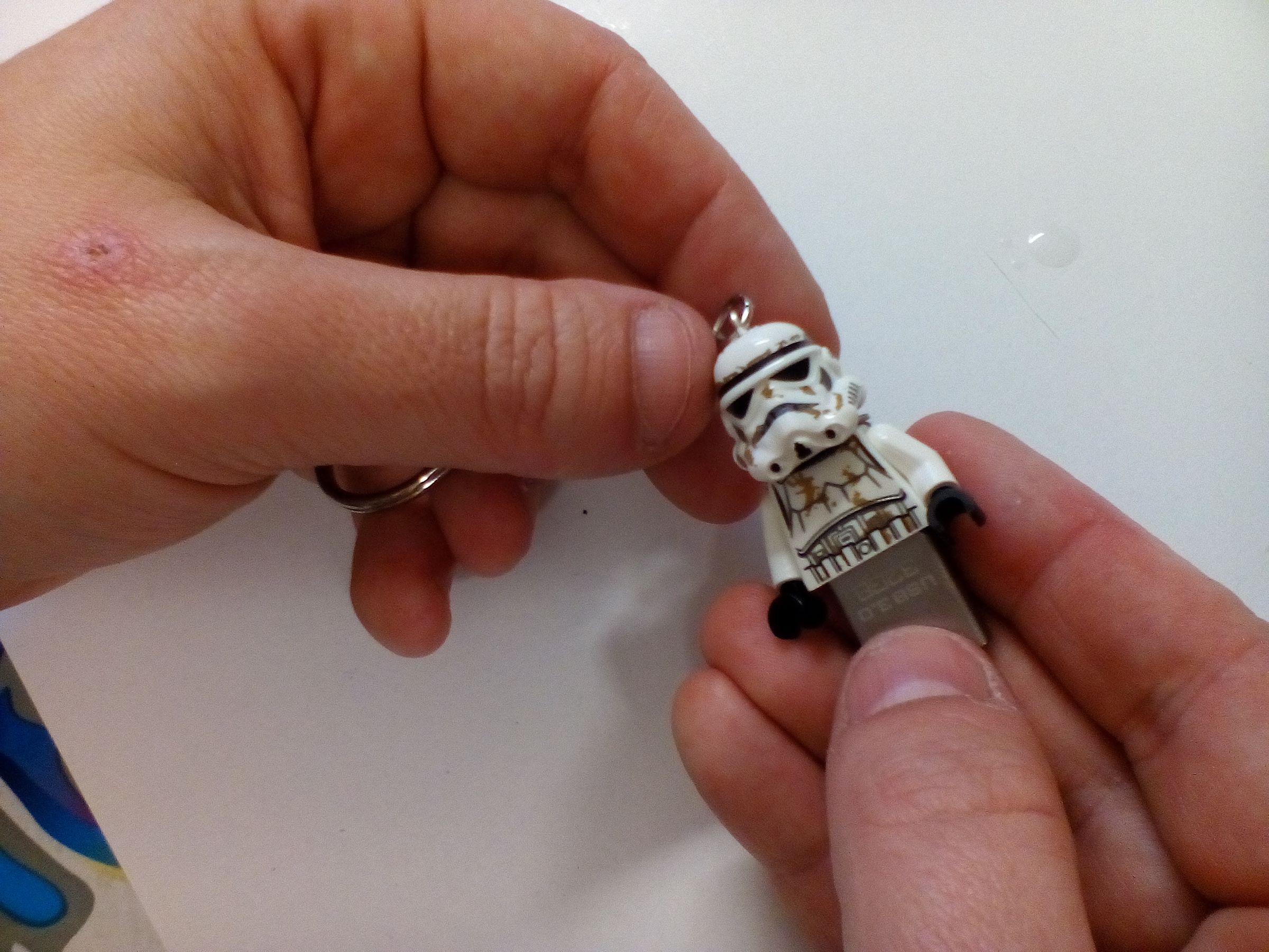 Lego Minifigure USB Flash Drive : 6 Steps (with Pictures) - Instructables