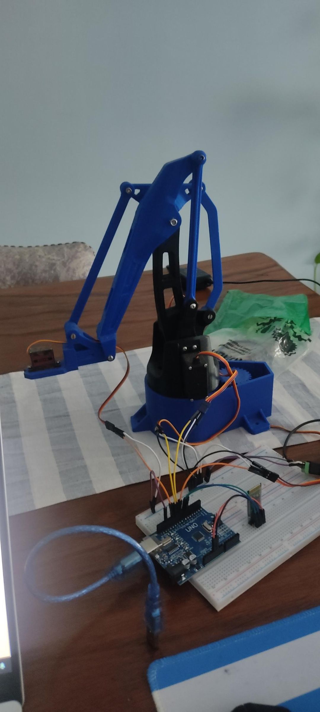 Android APP to Control a 3DPrinted Robot - Instructables