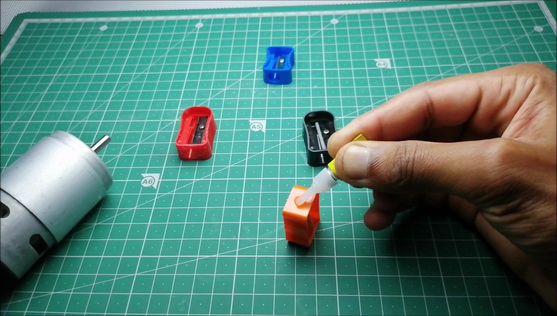 How to Make Automatic Pencil Sharpener Using Recycled Materials : 5 ...